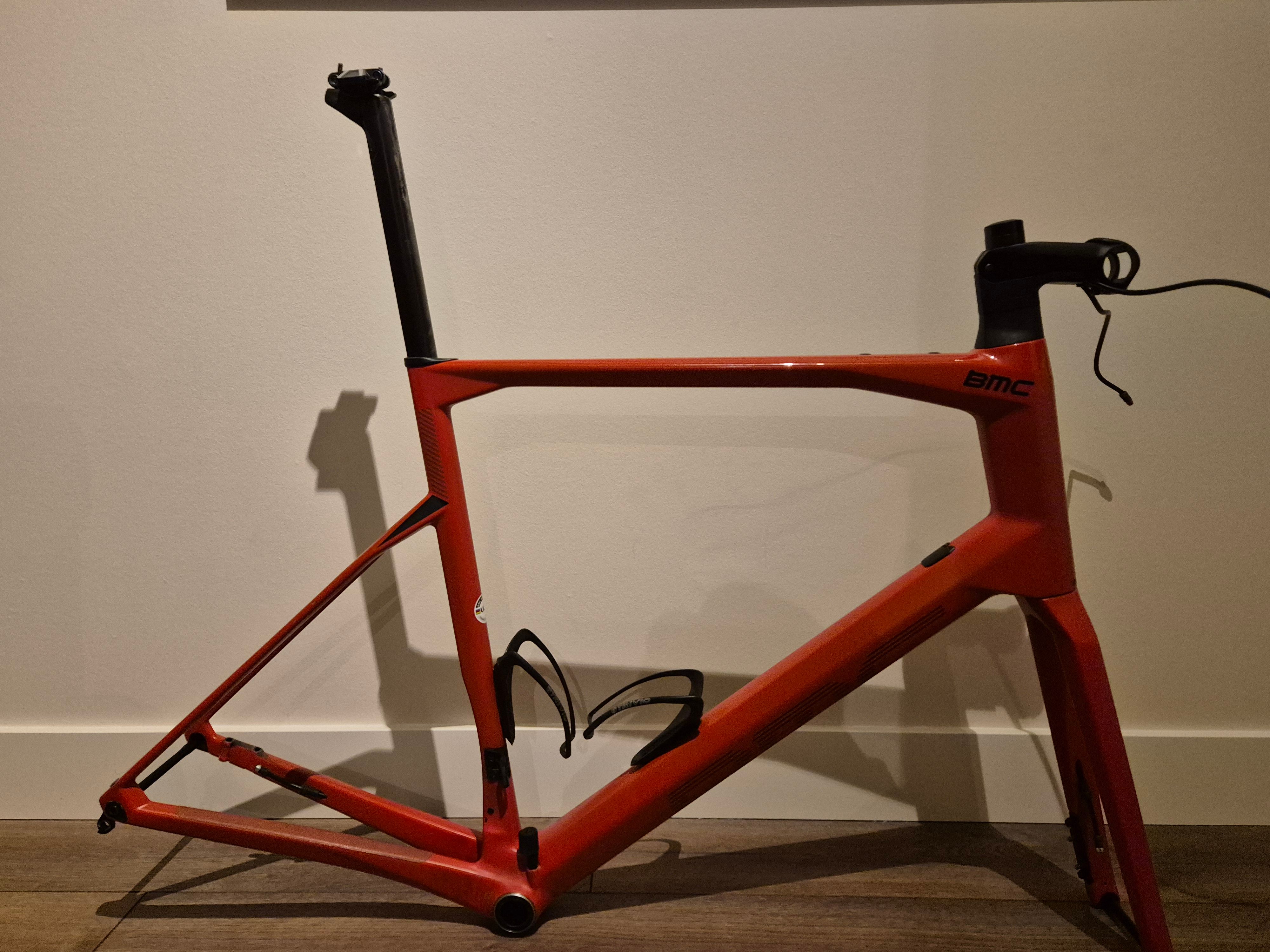 BMC Roadmachine 01 Module (red) used in 61 cm | buycycle