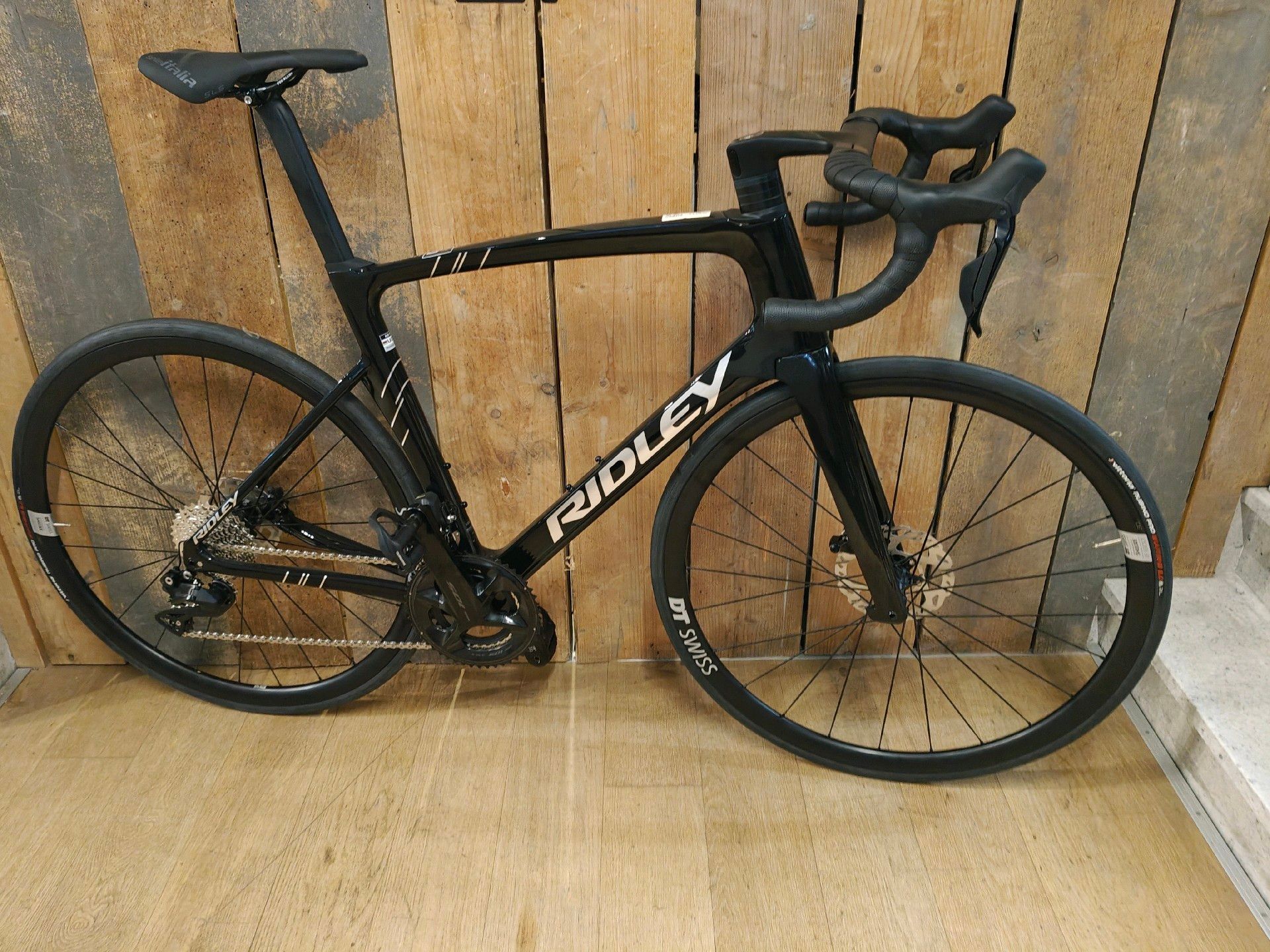 Ridley Noah Disc - Shimano 105 DI2 // 2x12s wykorzystywany w M | buycycle