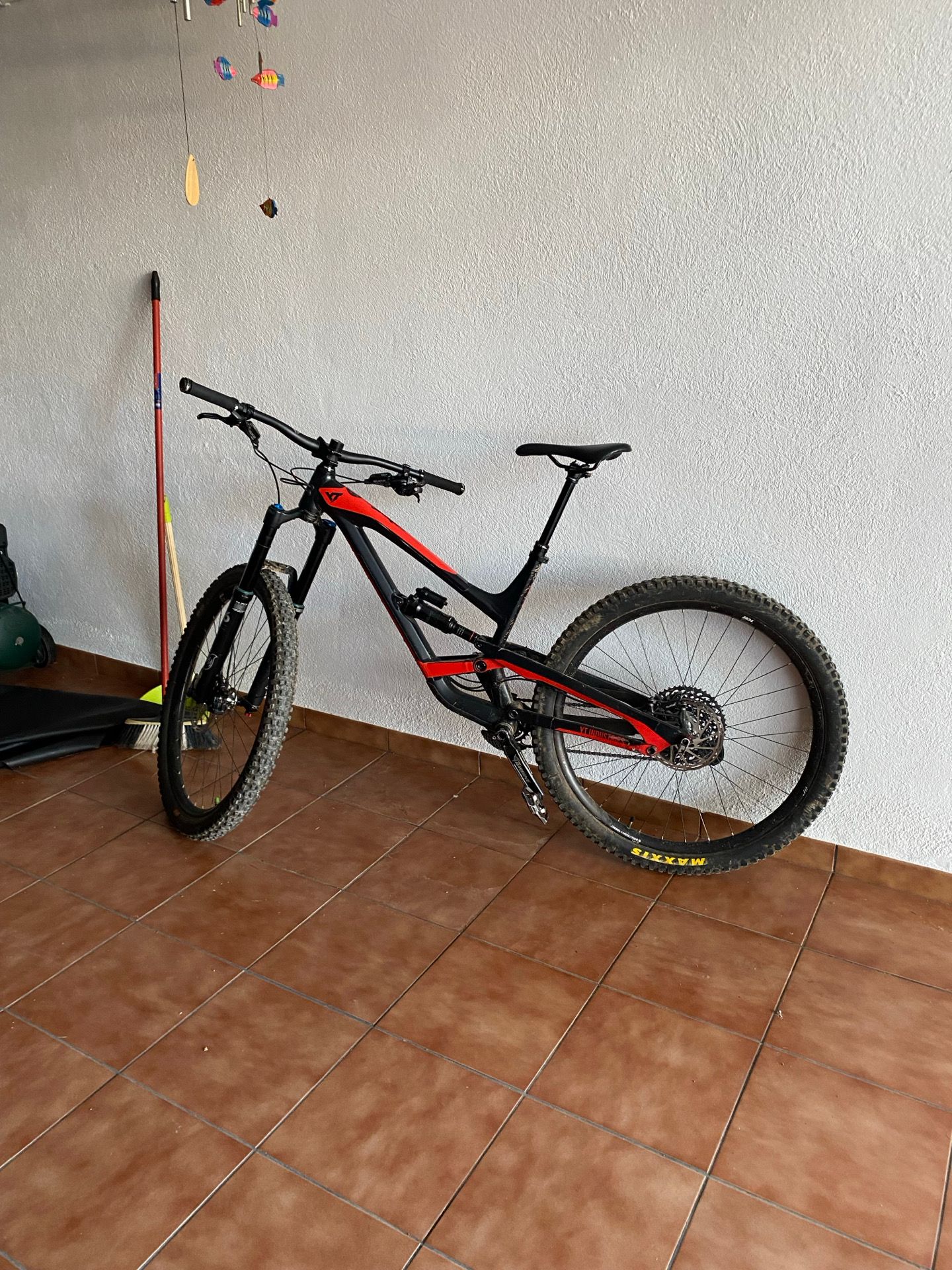 YT Industries Capra 29 Al Comp used in L | buycycle