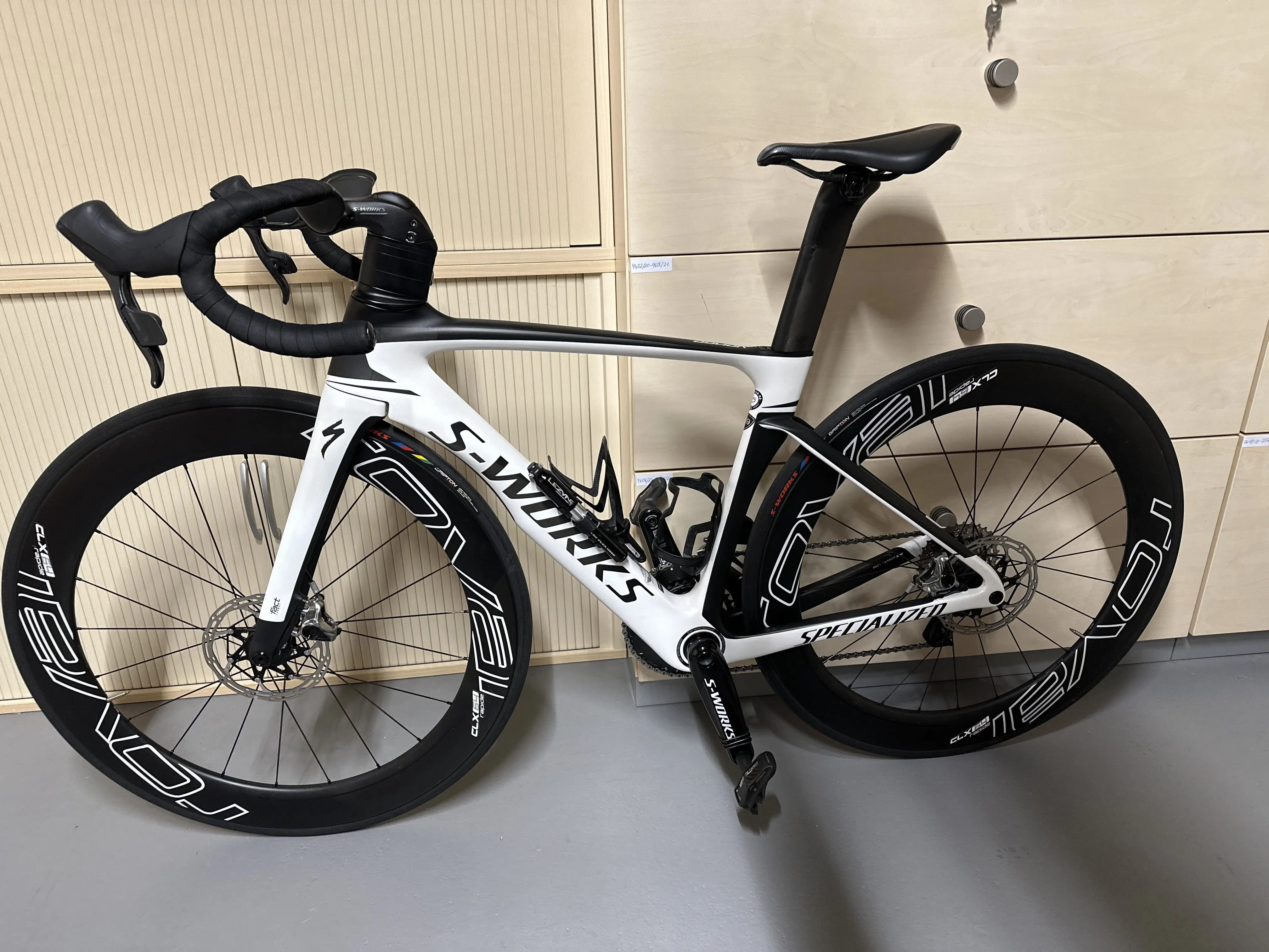 Specialized S-Works Venge ViAS Disc eTap used in 49 cm | buycycle
