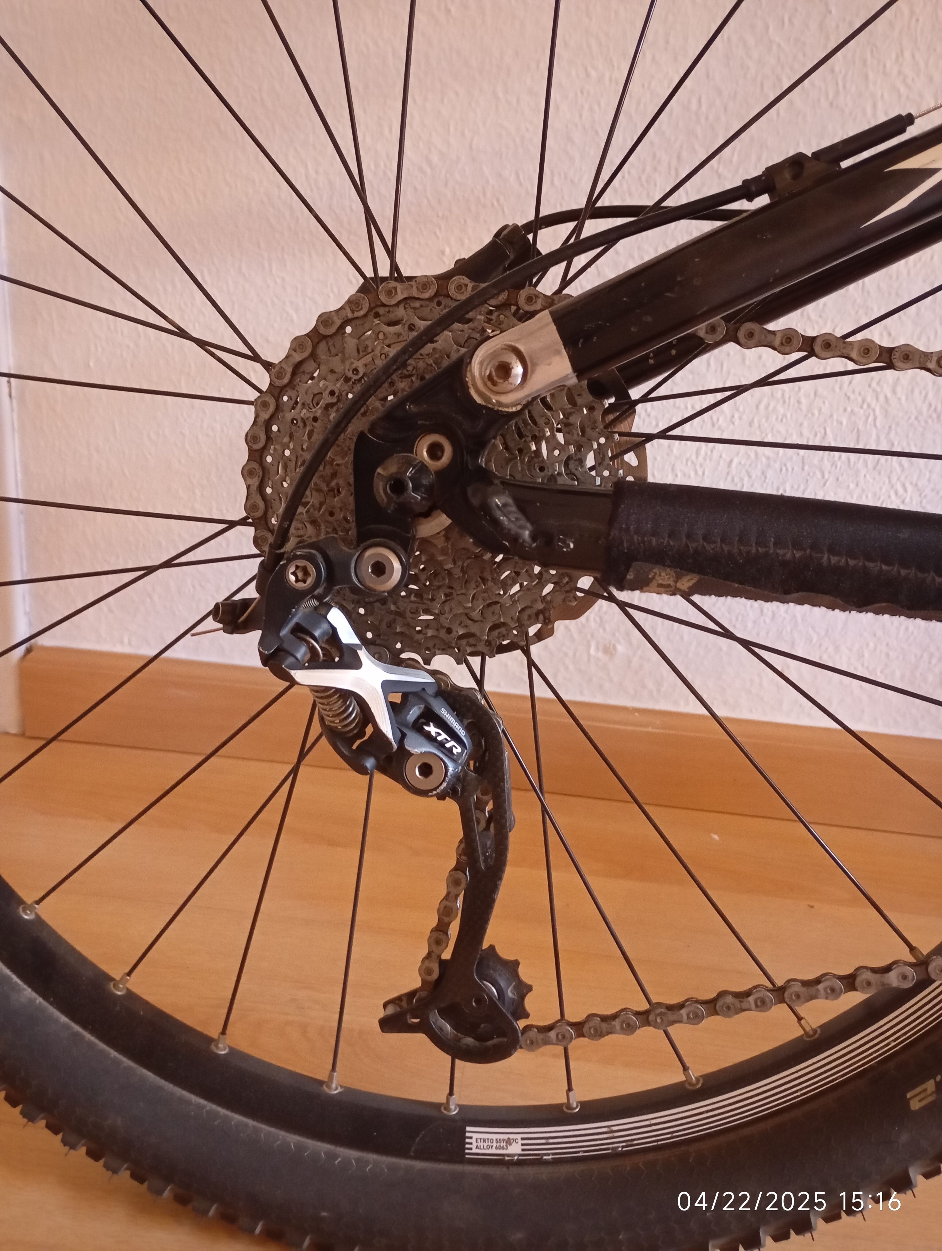 Jamis Dakar Pro used in M | buycycle