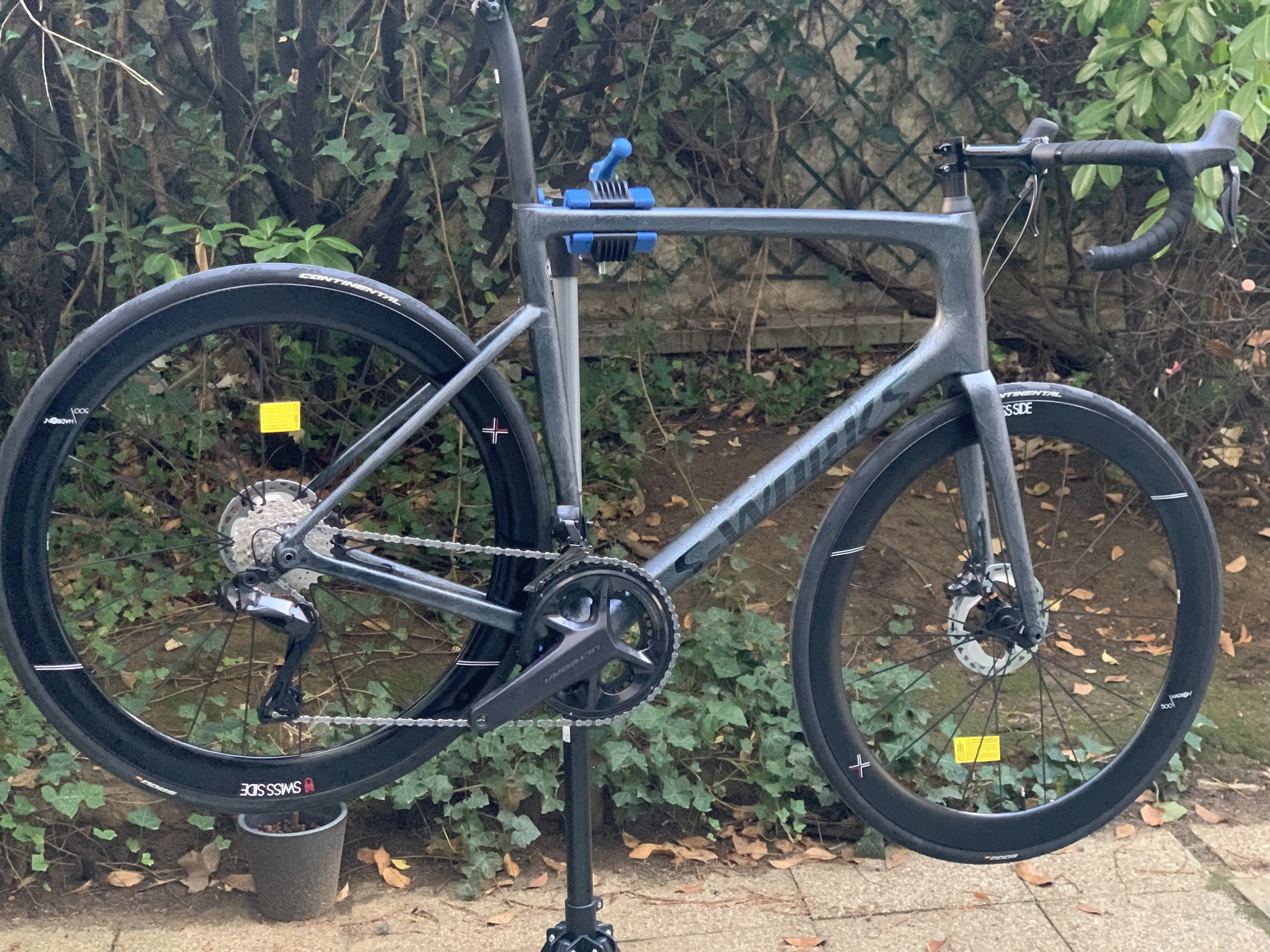 Specialized znamka S-Works Tarmac SL6 Disc - Dura Ace Di2, ki se uporablja v 61 cm | buycycle