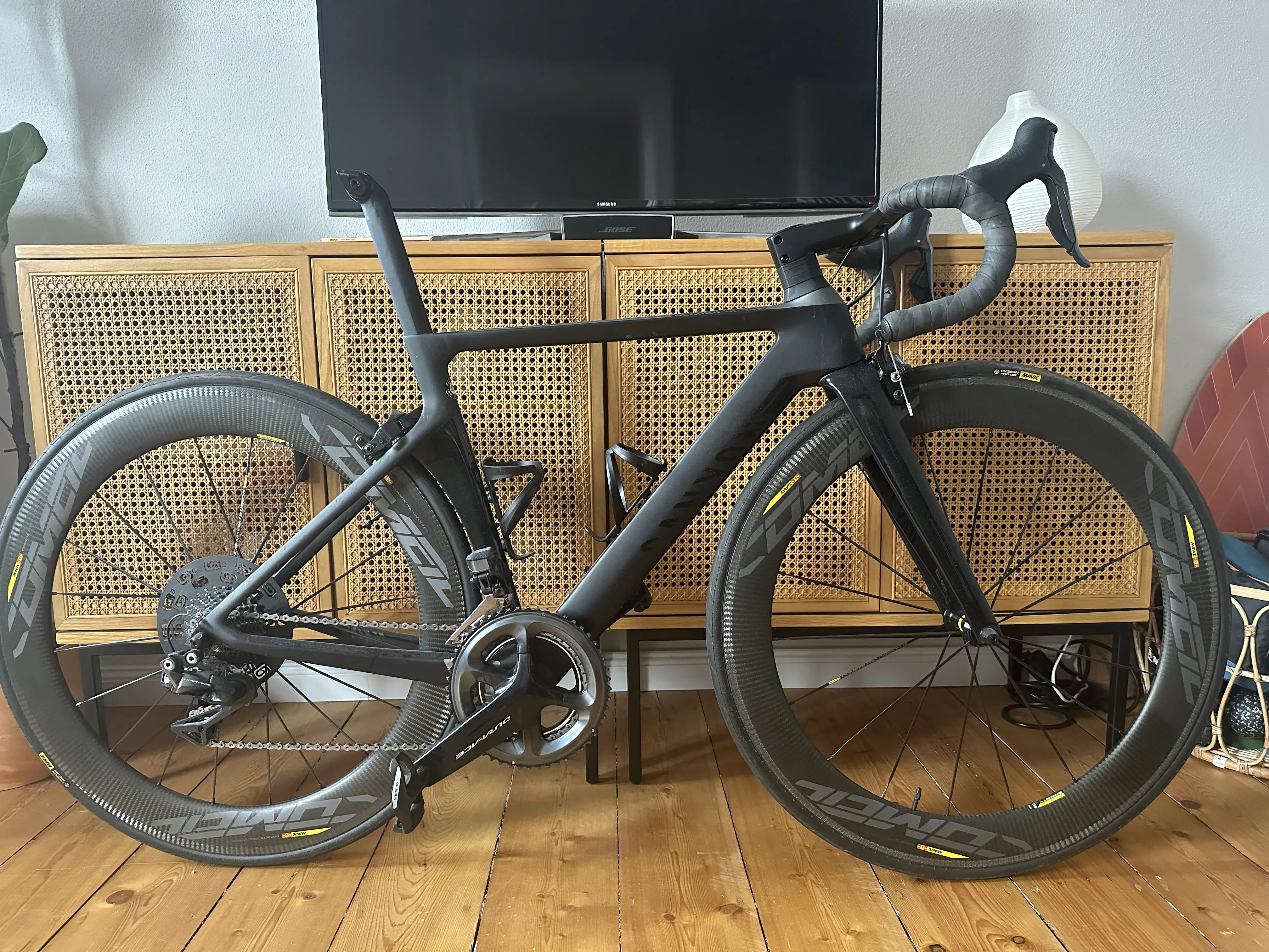 Canyon Aeroad CF SLX 9.0 Di2 used in XXS | buycycle