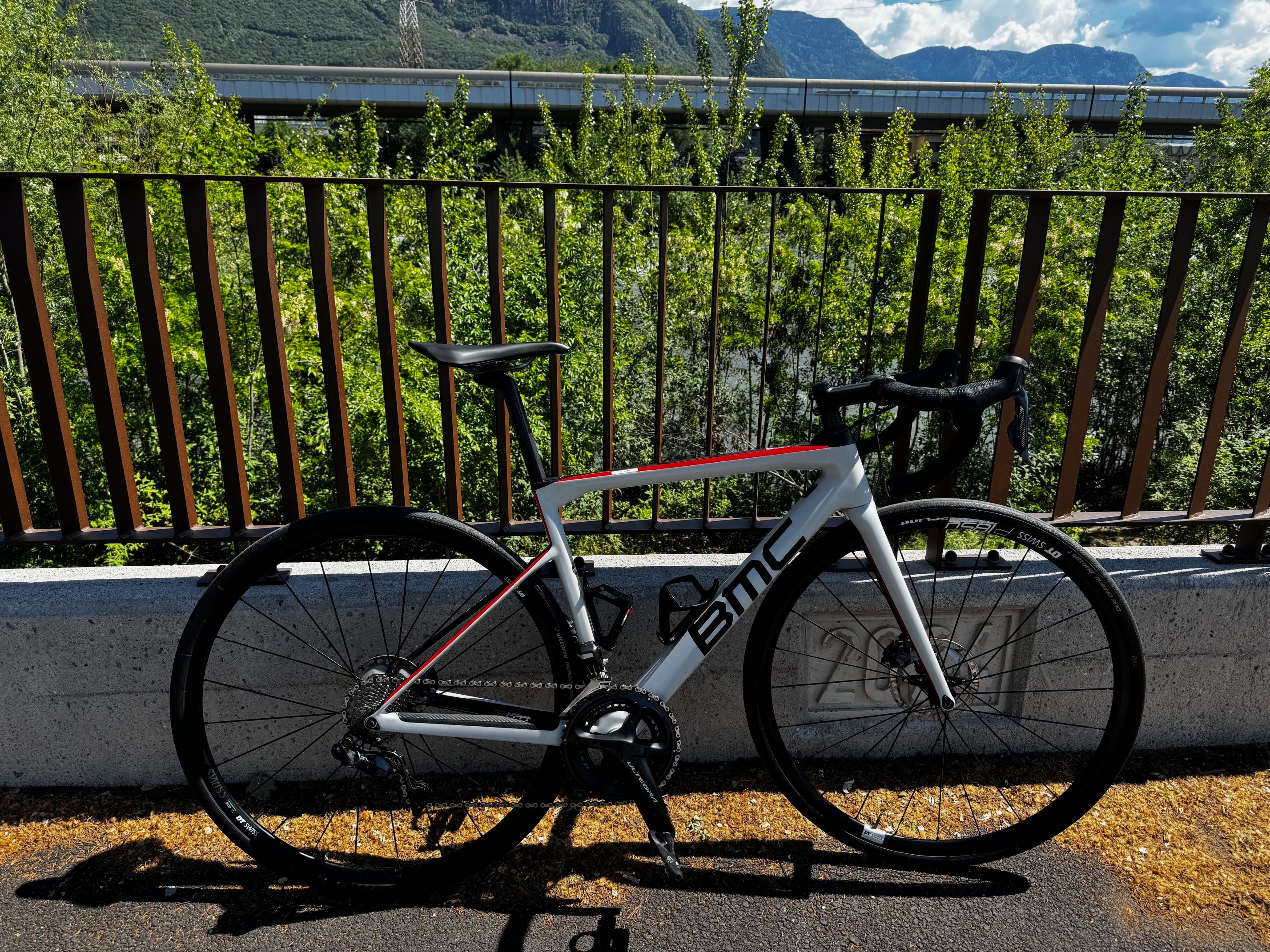 BMC Teammachine SLR02 DISC ONE gebruikt in 51 cm | buycycle