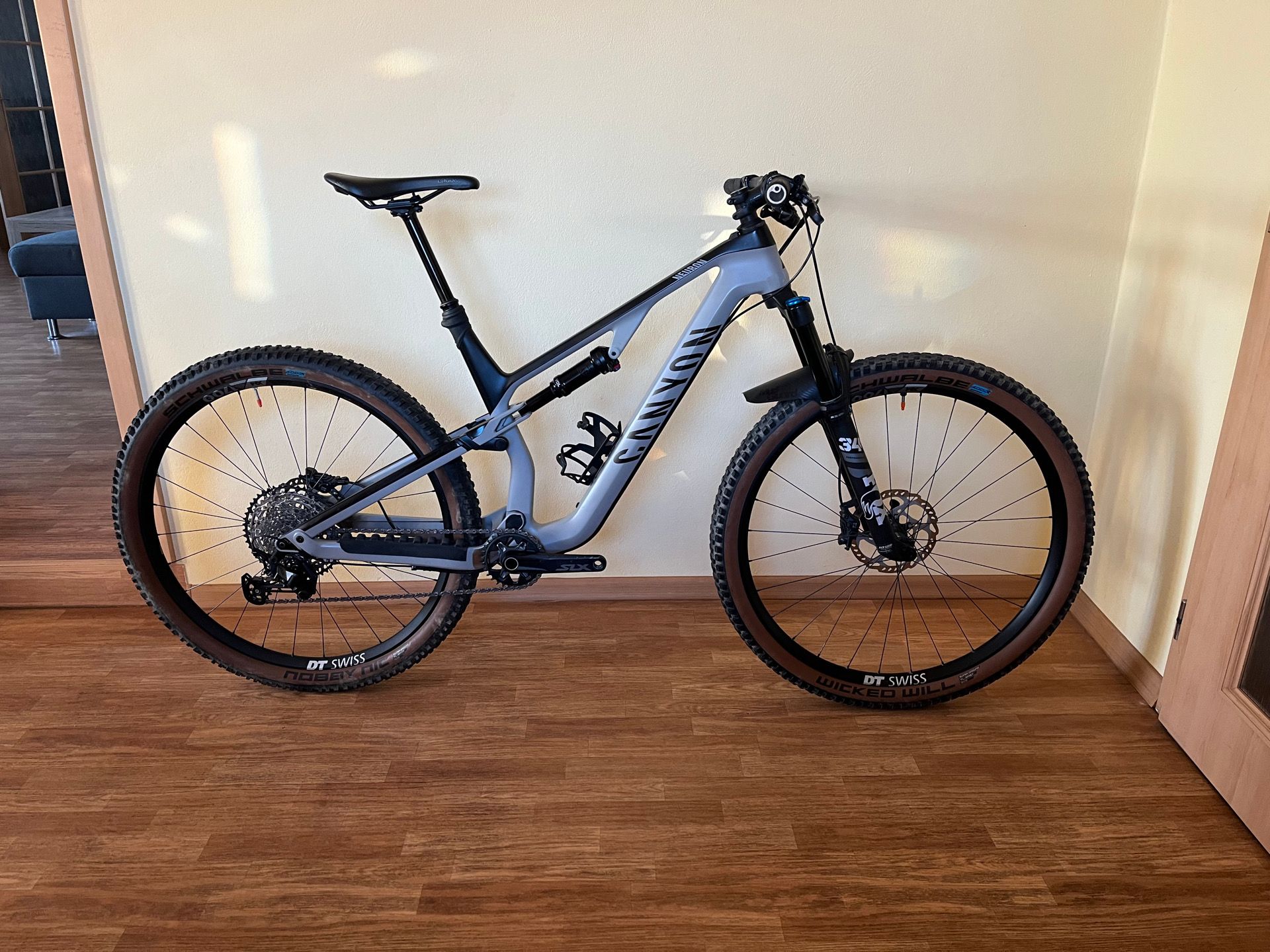 Canyon Neuron CF 8 used in L | buycycle