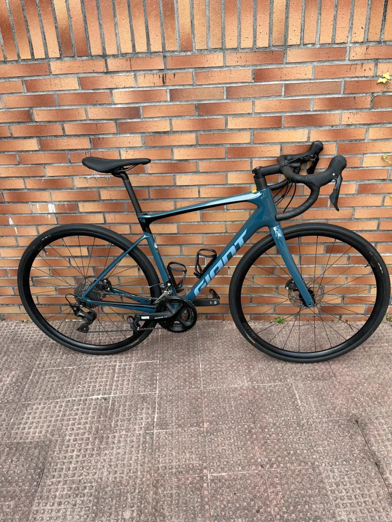 Giant Defy Advanced 2 used in M | buycycle