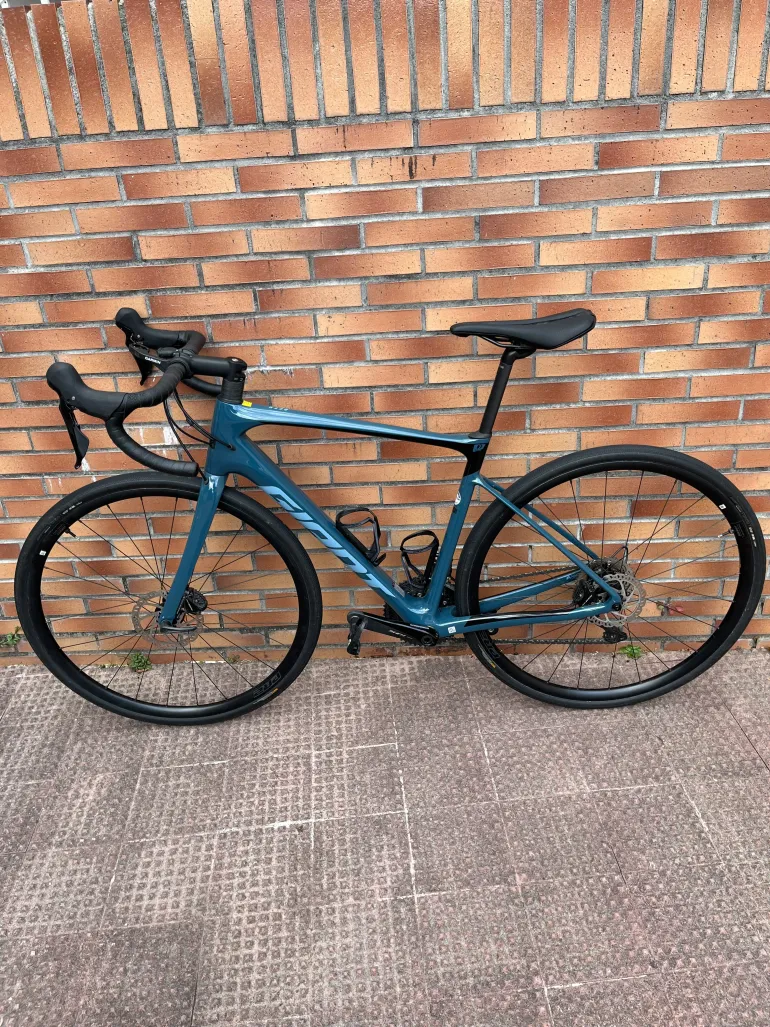 Giant Defy Advanced 2 used in M | buycycle