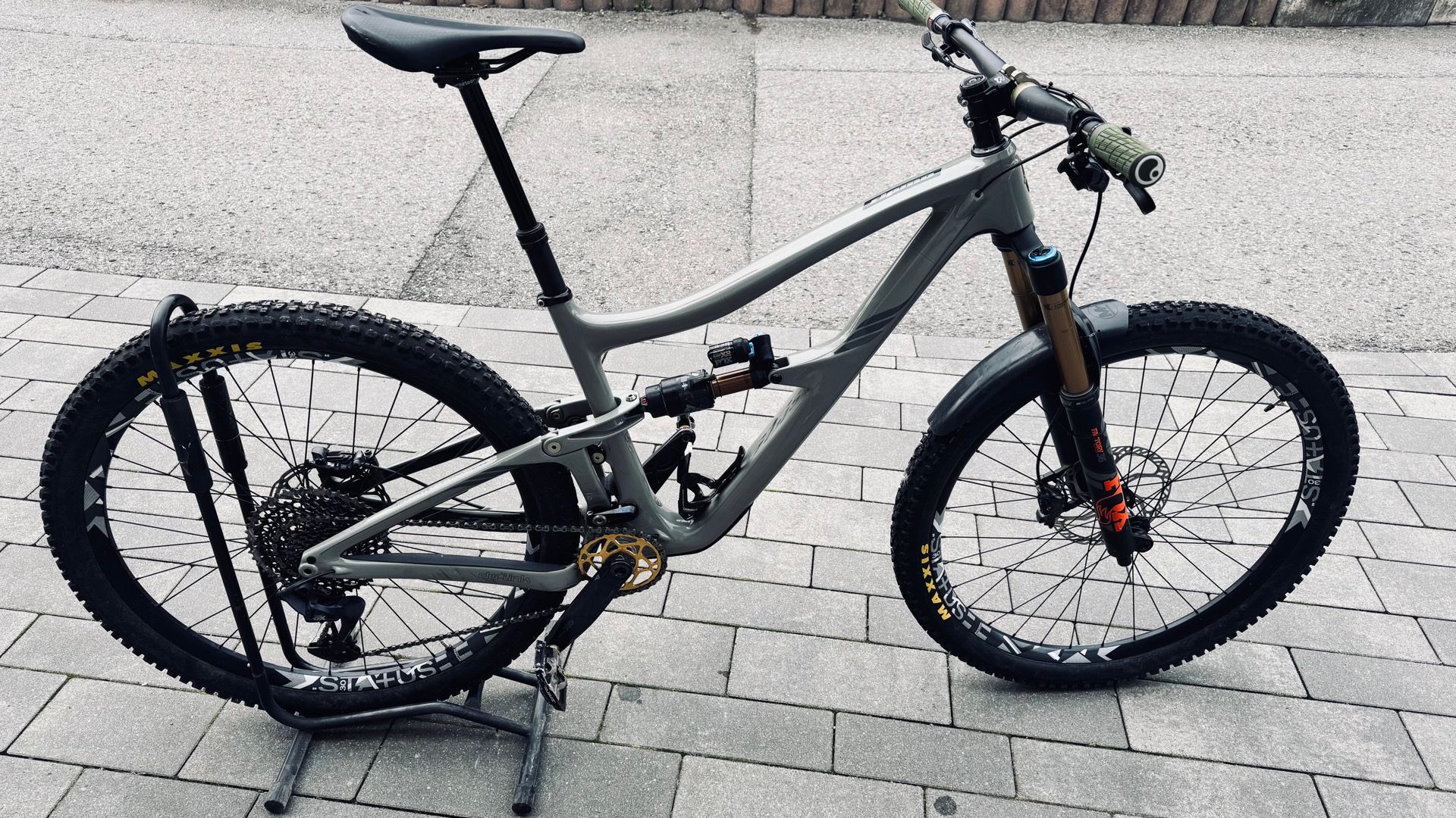 Ibis Ripmo Carbon V2 Fox Factory GX/XT gebraucht kaufen L | buycycle