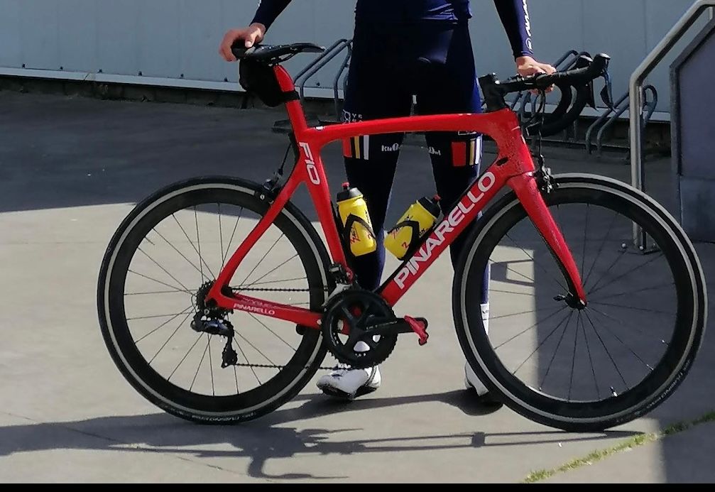 Pinarello Dogma F10 Rim Ultegra Di2 Bike begagnad i 54 cm | buycycle