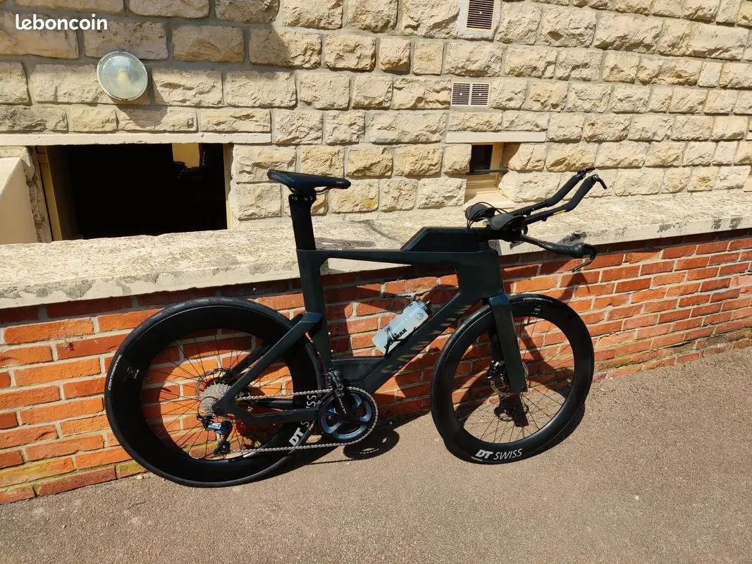 Canyon Speedmax CF 8 DISC used in LG | buycycle