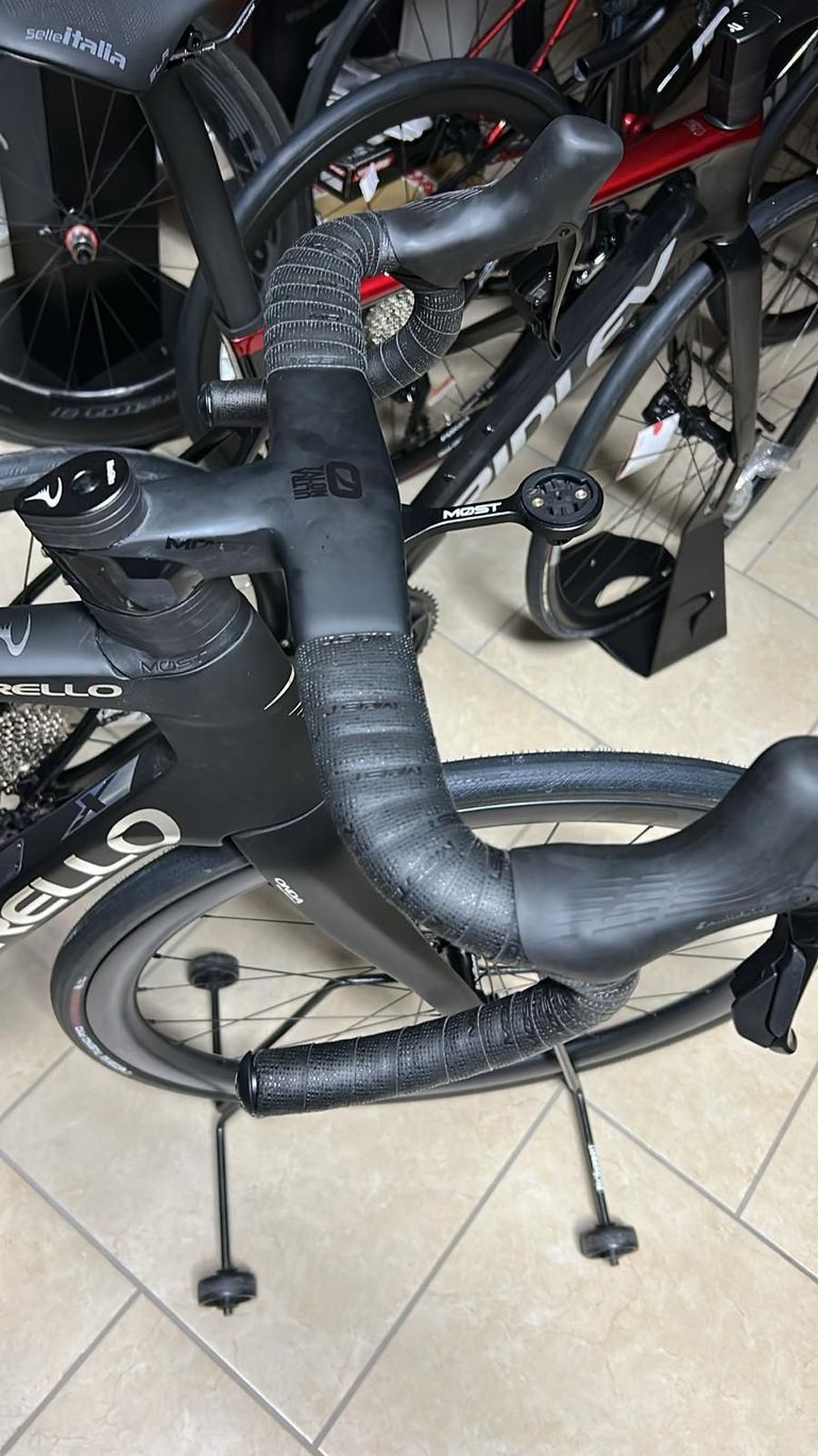 Pinarello X5 SHIMANO 105 Di2 2024 2024