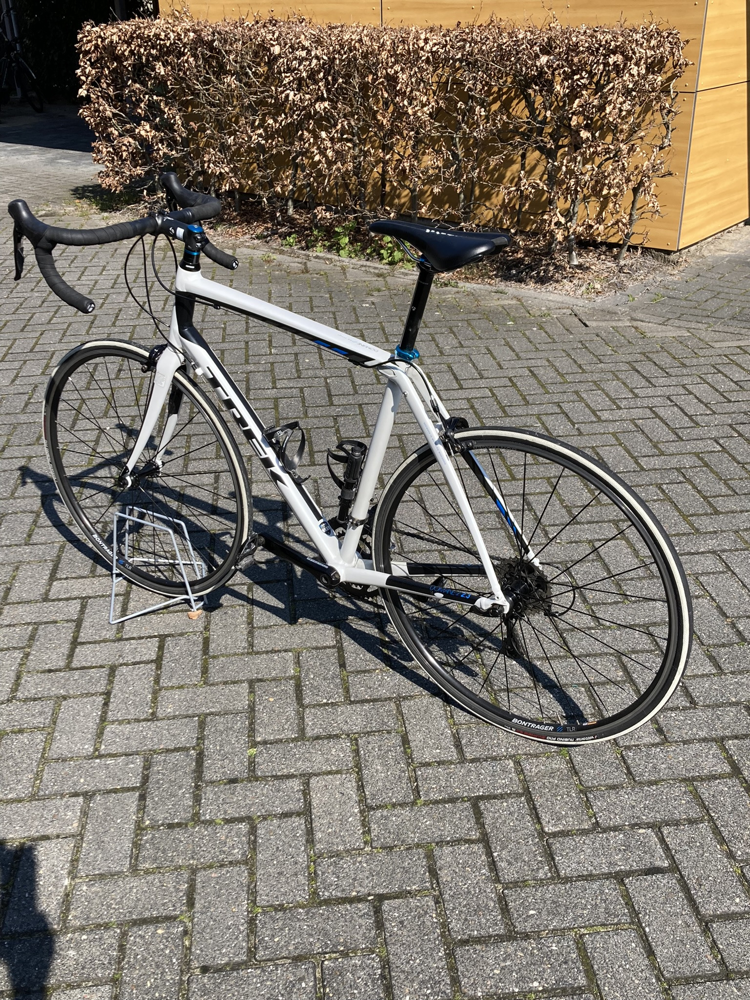 Trek Domane 2.3 Compact gebraucht kaufen 58 cm | buycycle