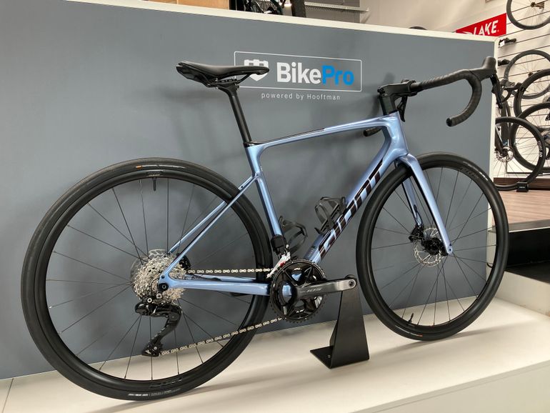 Giant Defy Advanced 1 2025 2025