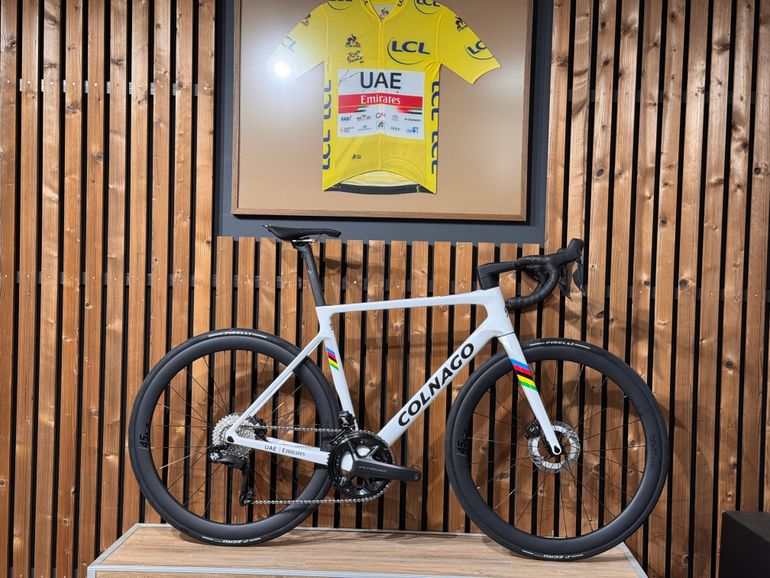 Colnago V4Rs Disc WC24 Ultegra Di2 W/Vision SC45 2024