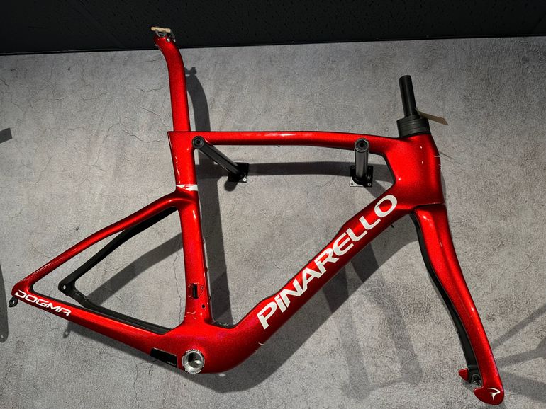 Pinarello Frameset Dogma F Starry Red Frameset 2025