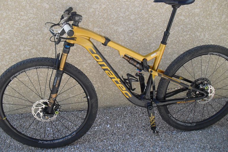 Corratec Revolution ILink Pro Team 2023