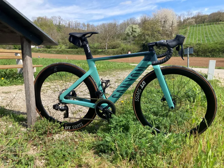 Canyon Aeroad CF SLX 7 Disc eTap used in XS | buycycle