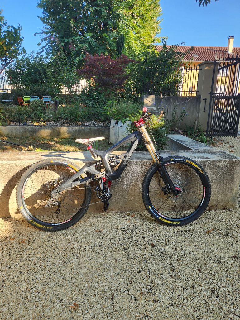 GT VTT DH GT Fury 2012