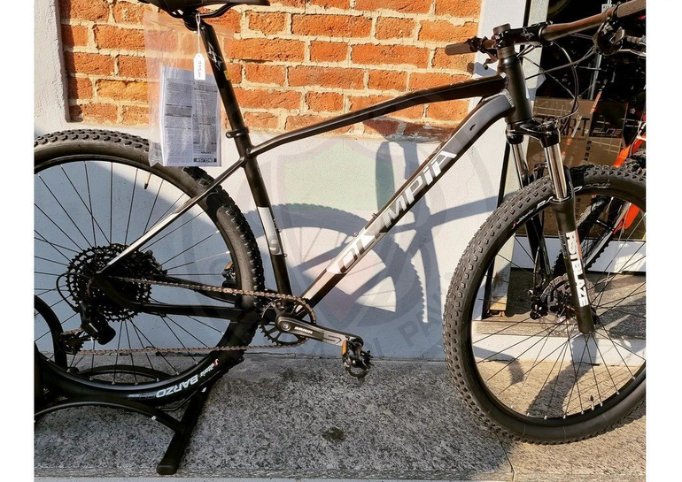 Olympia Drake 29 Race SXE 2022