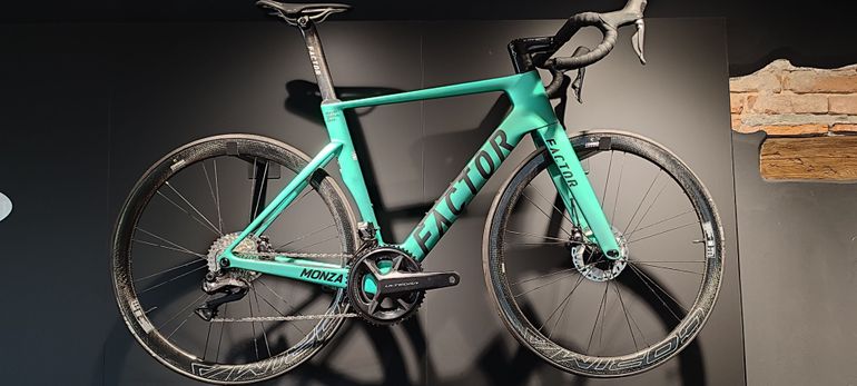 Factor FACTOR MONZA SHIMANO ULTEGRA DI2 2025