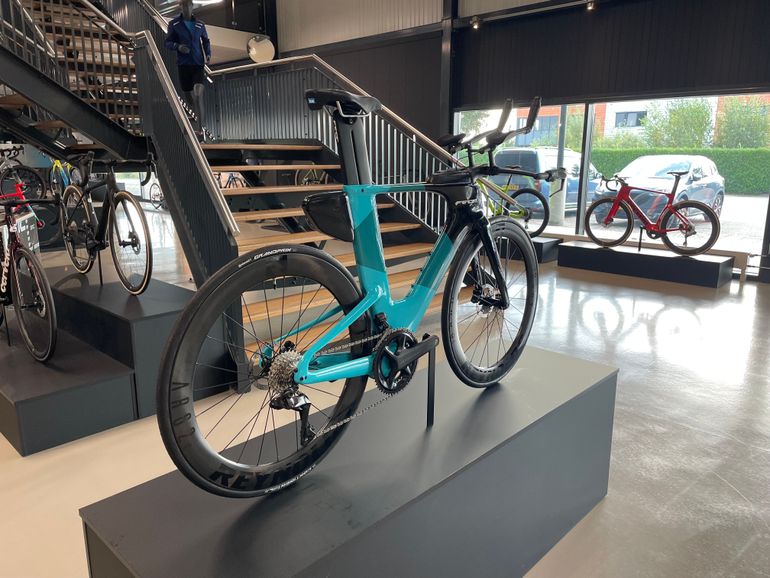 Felt IAx Advanced Ultegra Di2 2024 2024