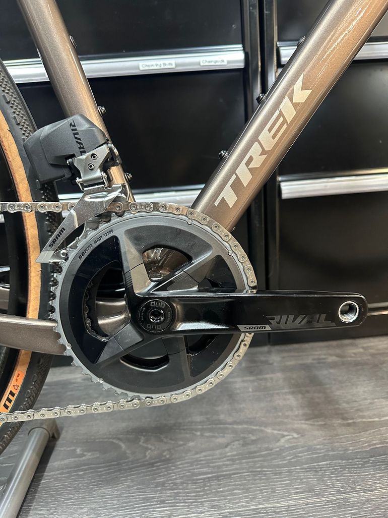 Trek Checkpoint SRAM Rival eTap AXS 2026