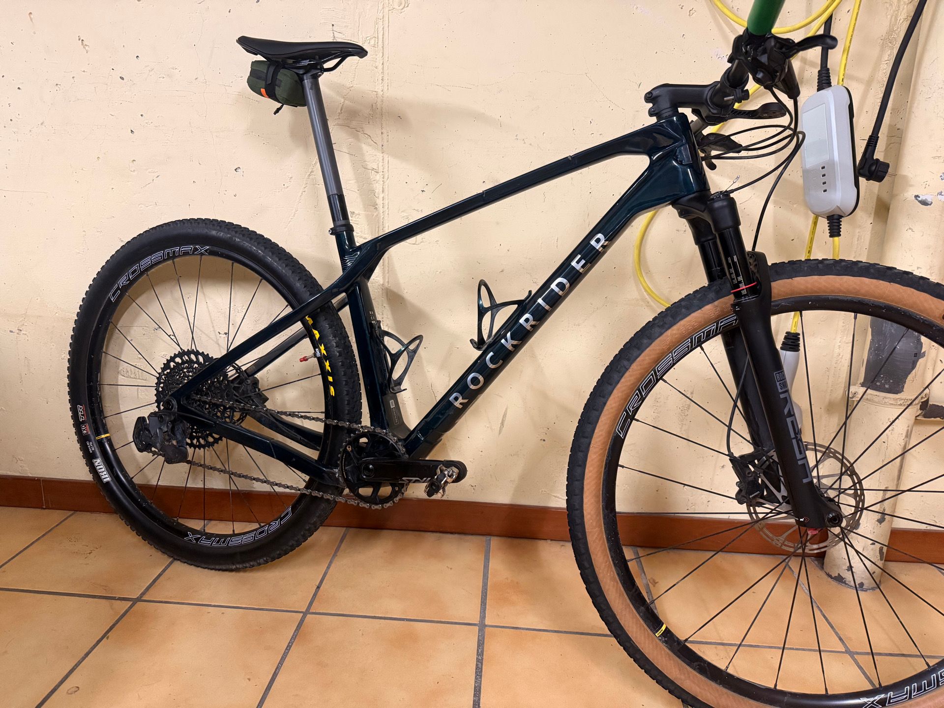 ROCKRIDER Mountain Bike with GX Eagle Groupset & Aluminium Mavic ...