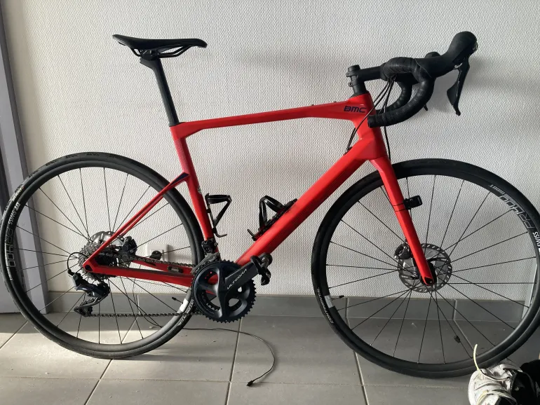 BMC Roadmachine FIVE used in 56 cm | buycycle