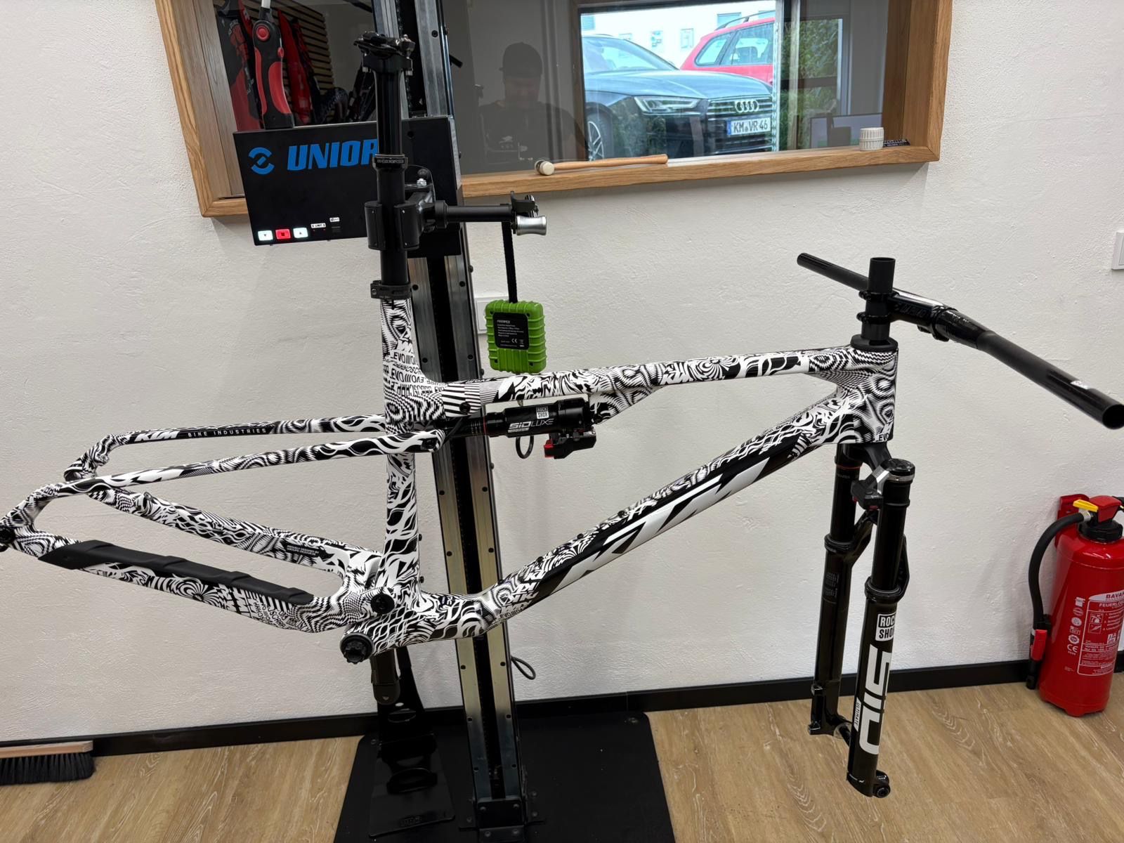 KTM Scarp Proto 25 Frame Inkl. Flight Attendant 2025