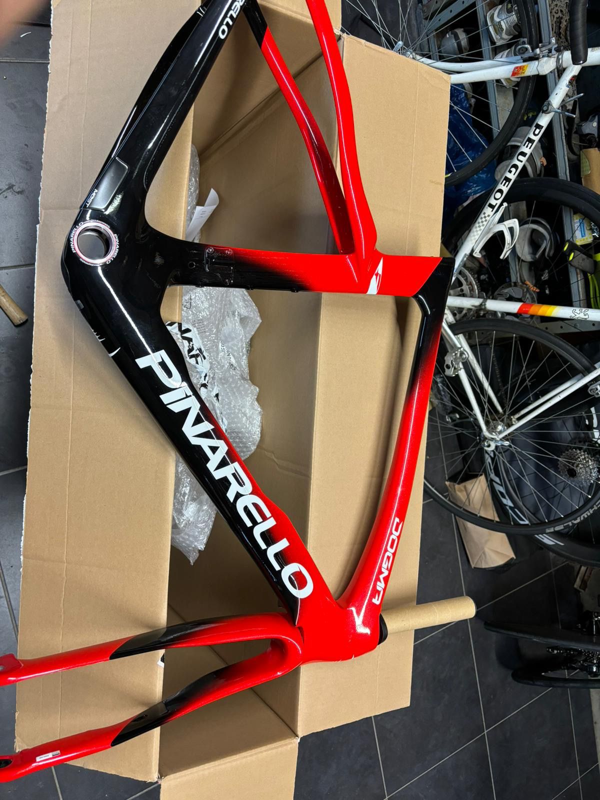 Pinarello DOGMA F RED ETAP AXS Disc 2024 Frameset 2024