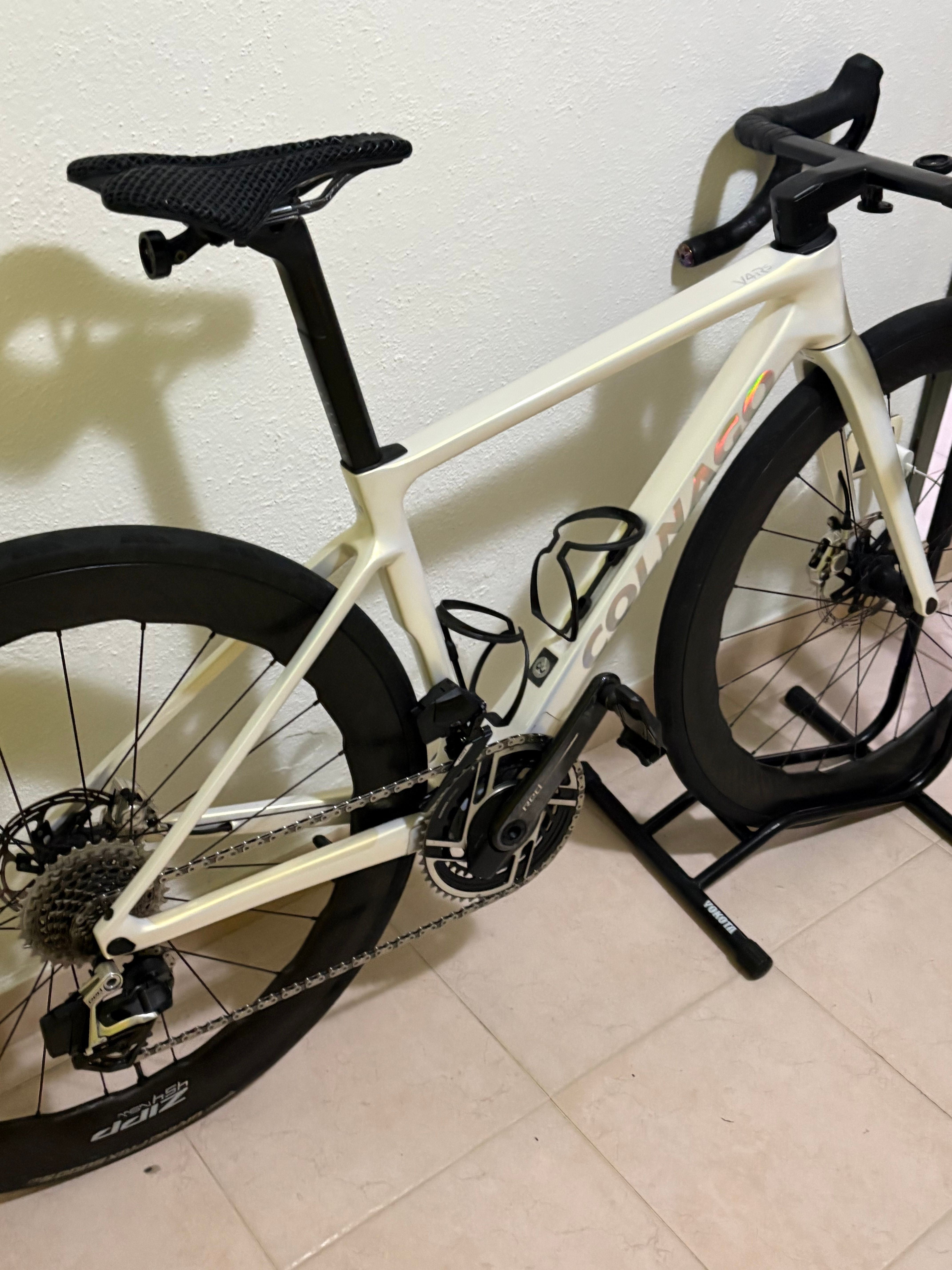 Colnago V4Rs Disc Red AXS w/Fulcrum Racing 600 Wheels 2023 Frameset 2023