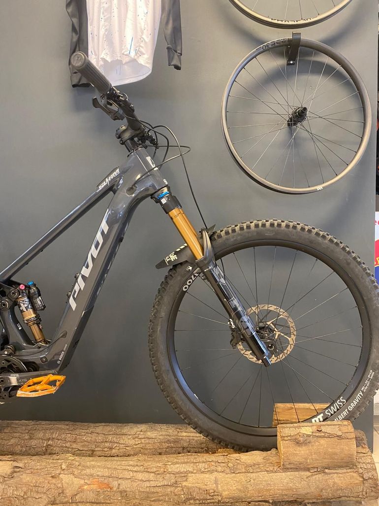 Pivot Pivot SL/AM 2025 2025