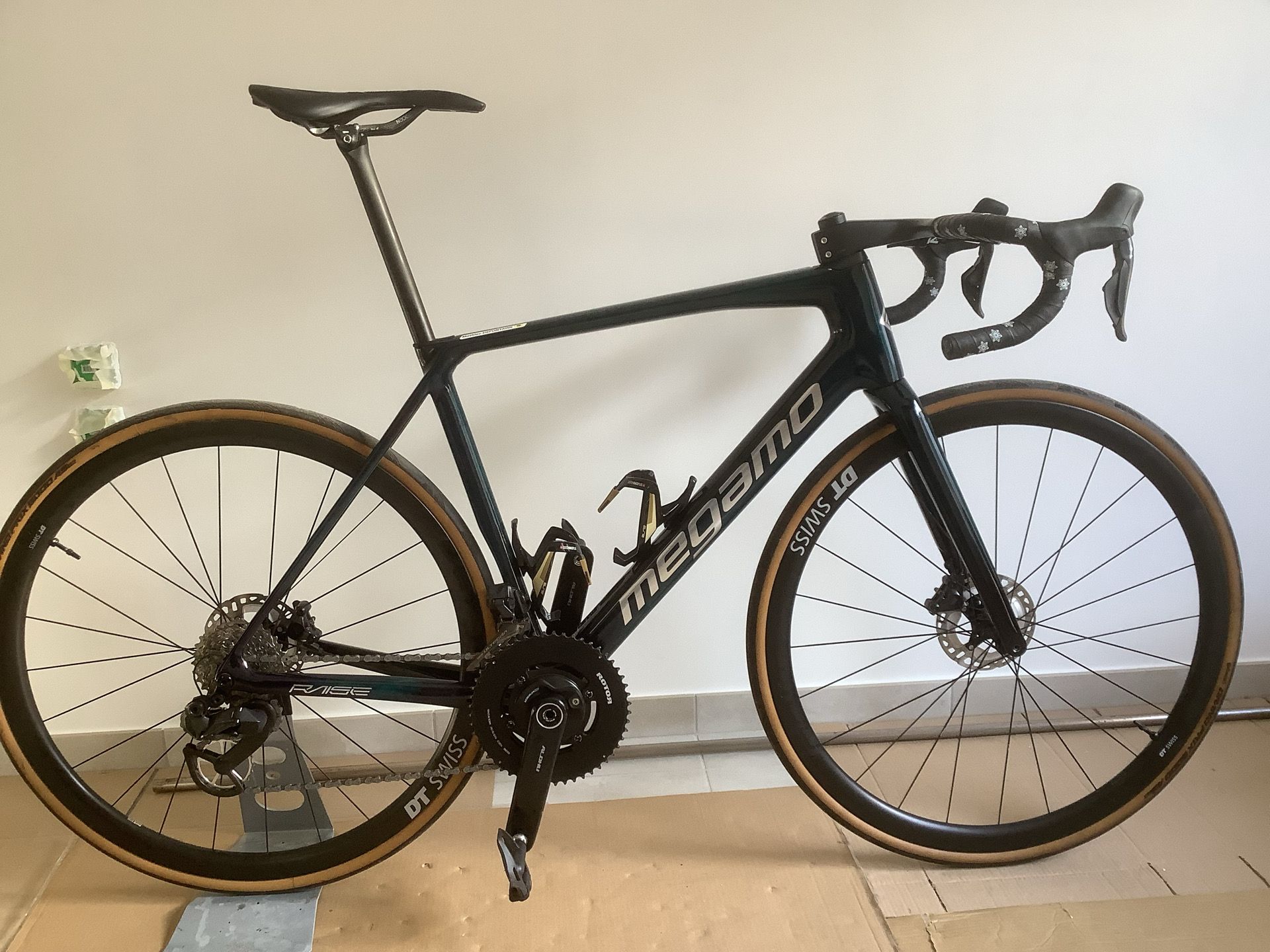 Megamo Raise Shimano Ultegra Di2 2024
