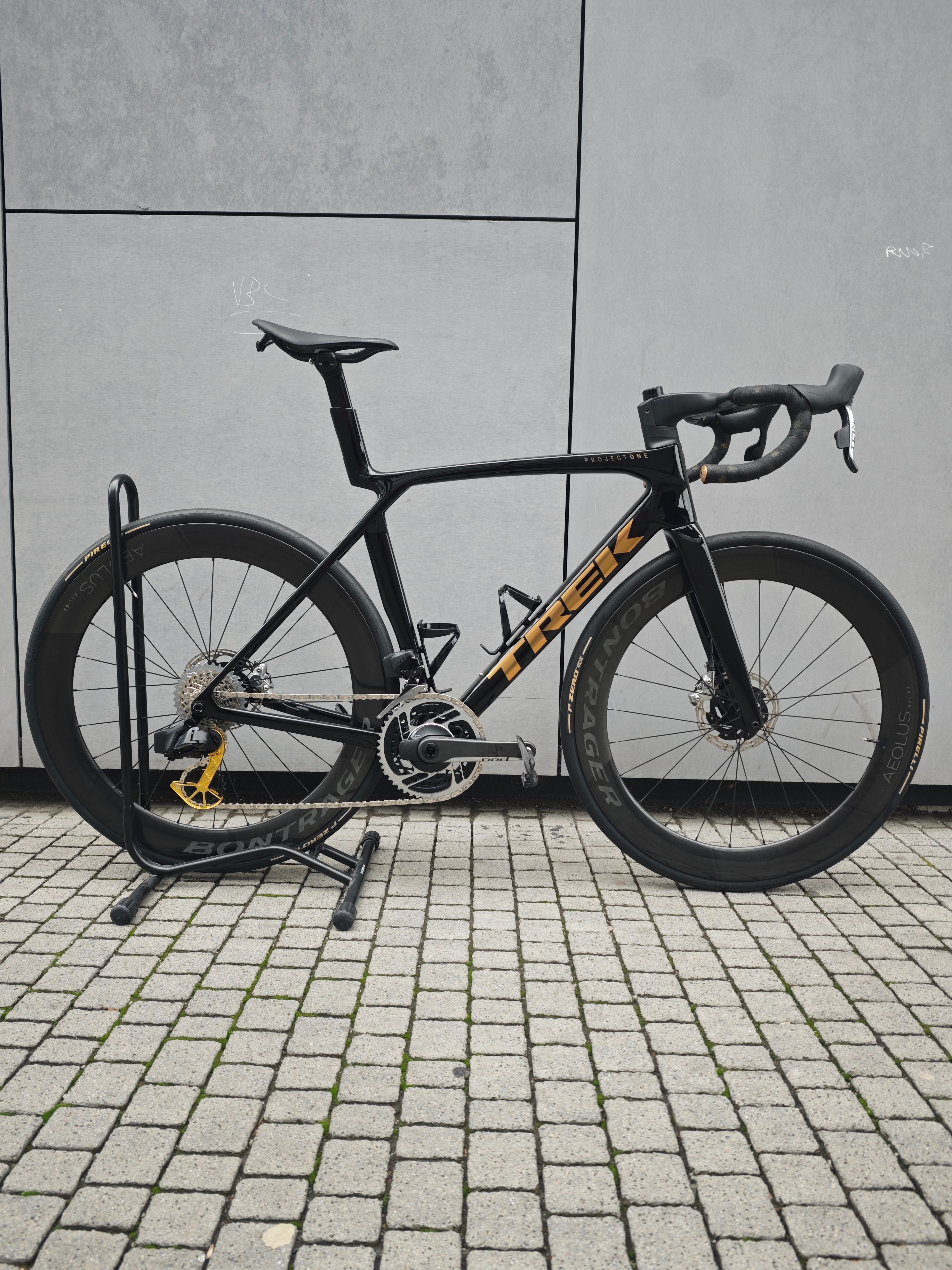 Trek Madone SLR 9 AXS Gen 8 2025 2025