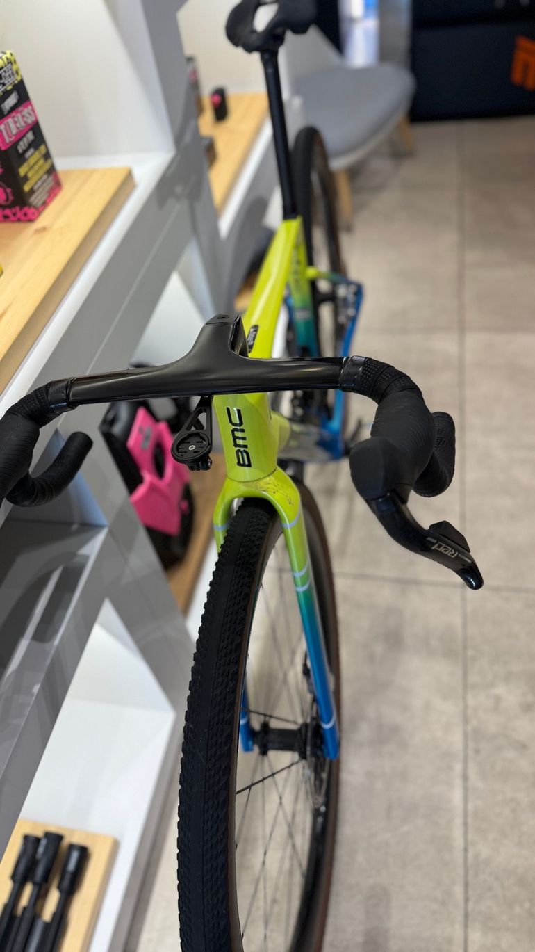 BMC Kaius SRAM Red eTap AXS 2025