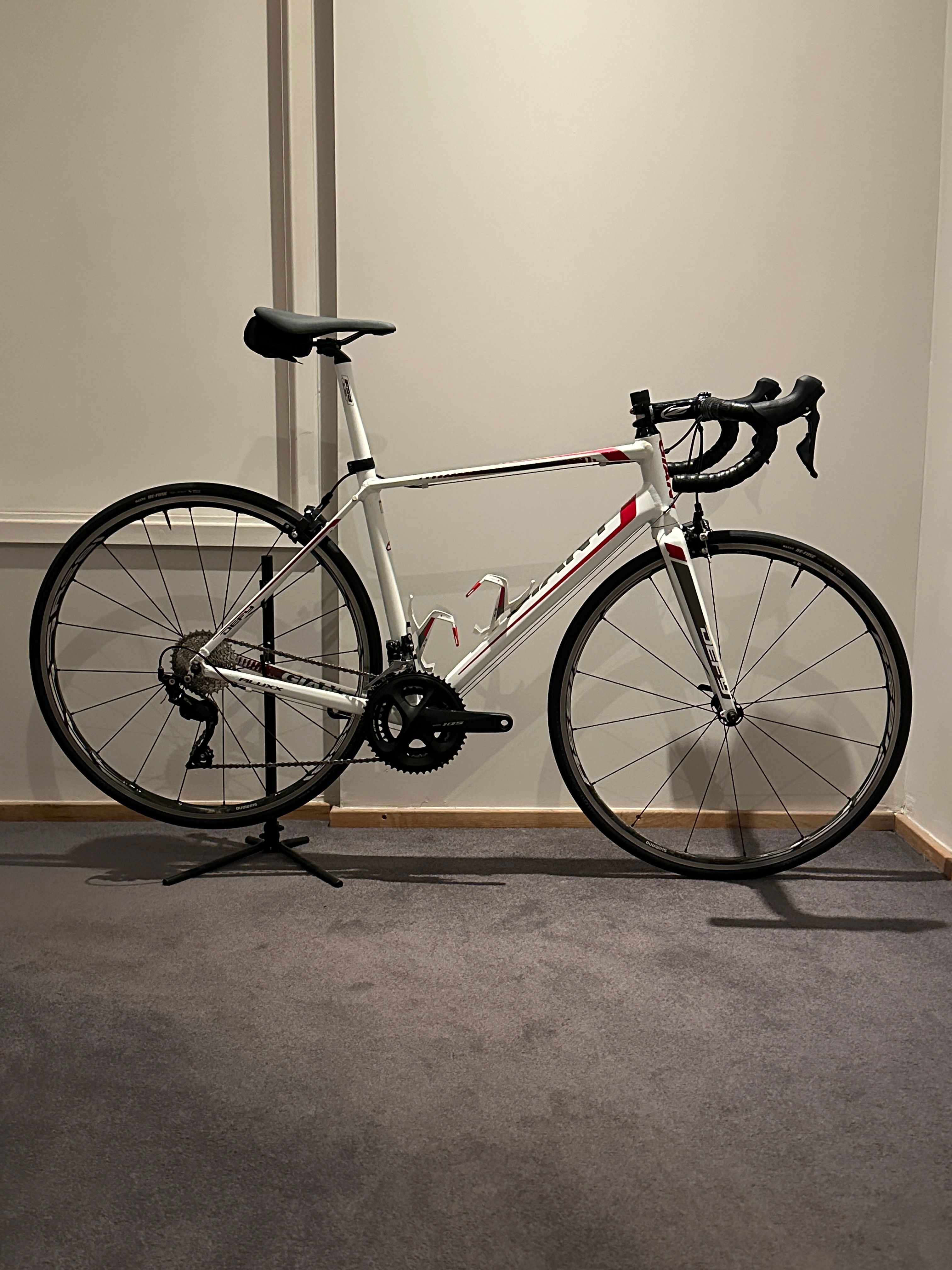 Giant Defy Full Shimano 105 2x11 Groupset (brand New) 2014