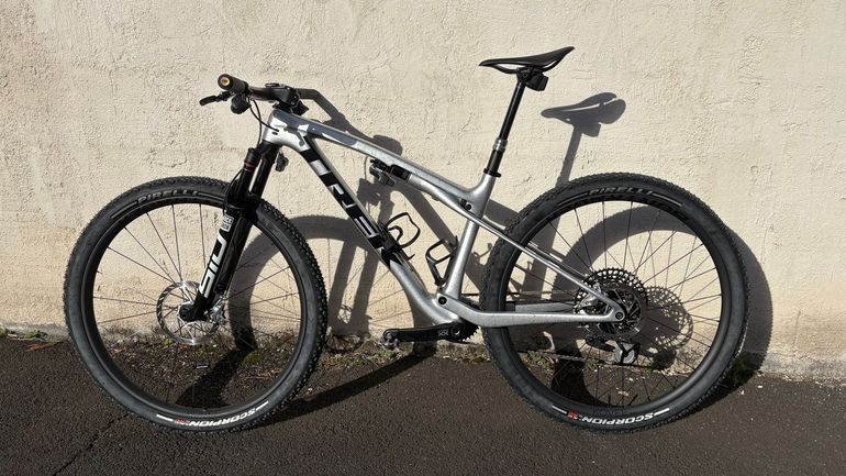 Trek Supercaliber SLR 9.9 Flight Attendant Gen 2 2025 2025