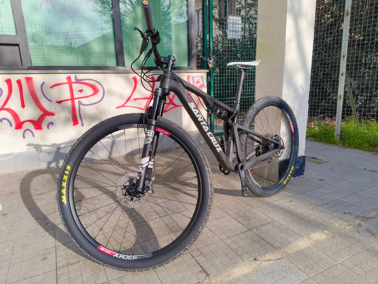 Santa Cruz Blur X01 / Carbon CC / 29 2020 2020