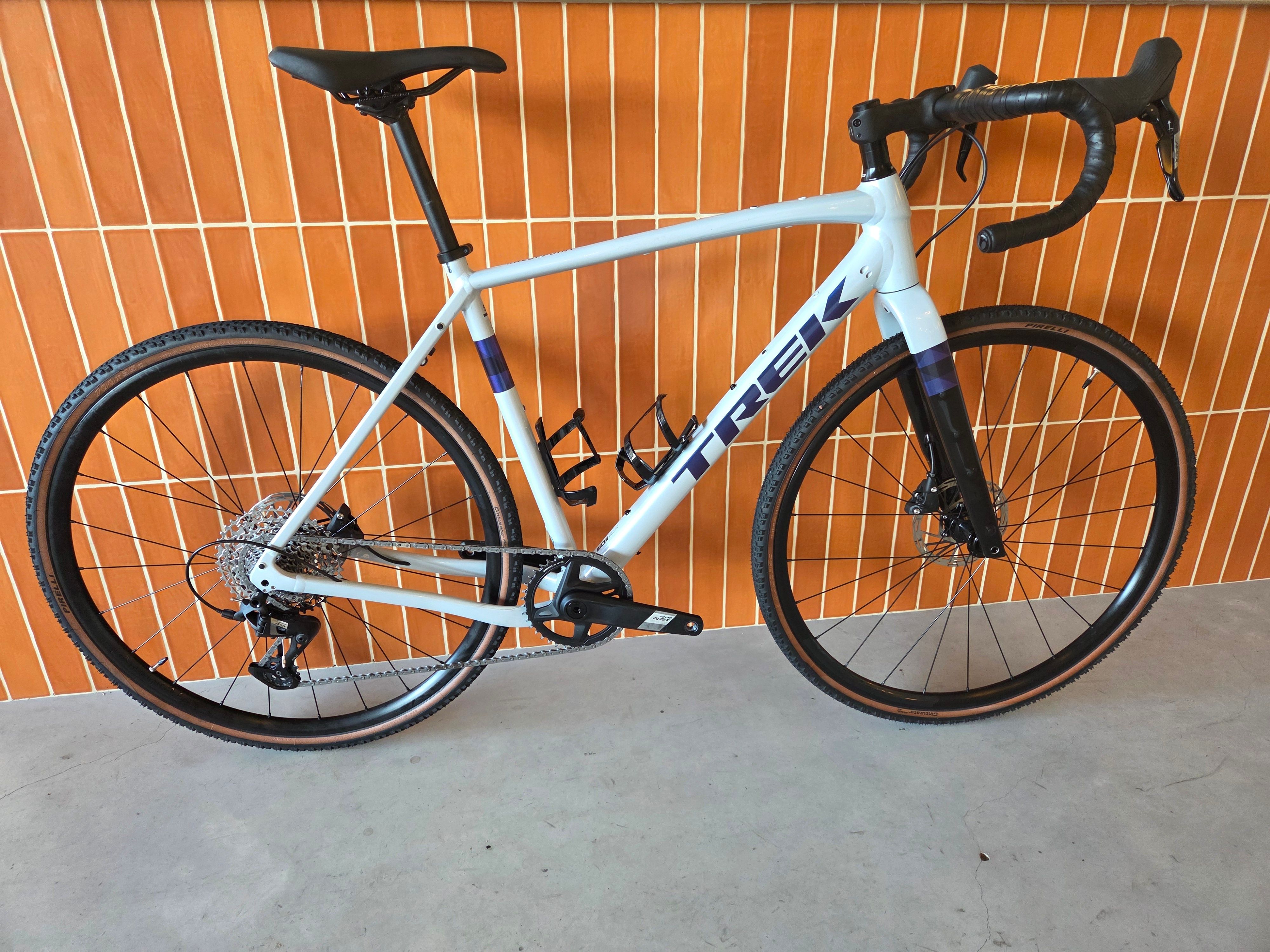 Trek Checkpoint SRAM Apex 2025