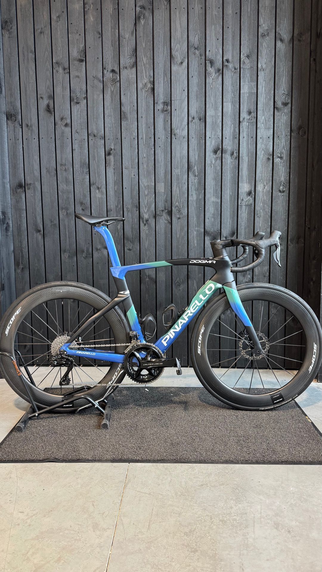 Pinarello Dogma Shimano Dura Ace Di2 2024