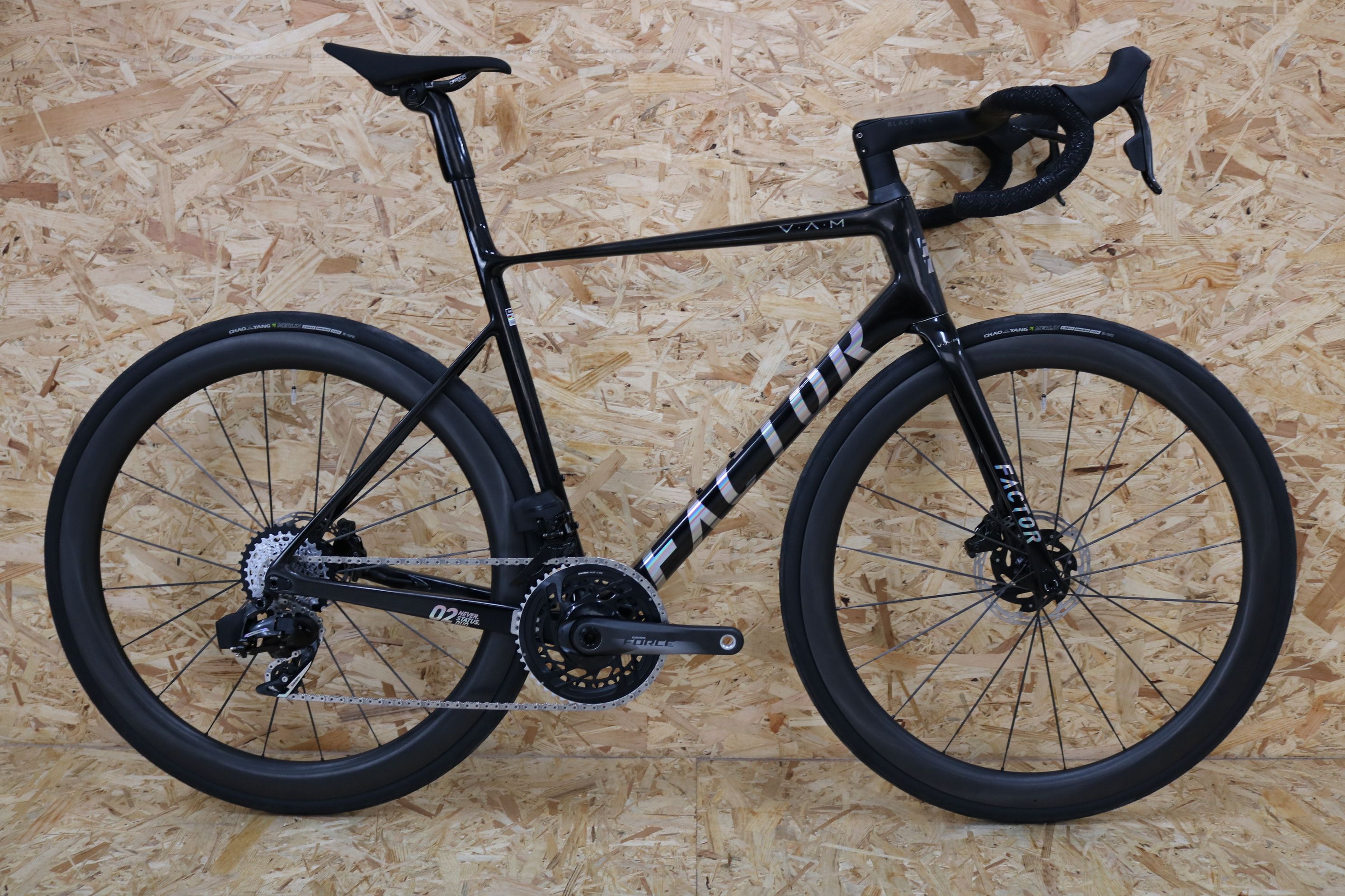 Factor O2 SRAM Force eTap AXS 2024