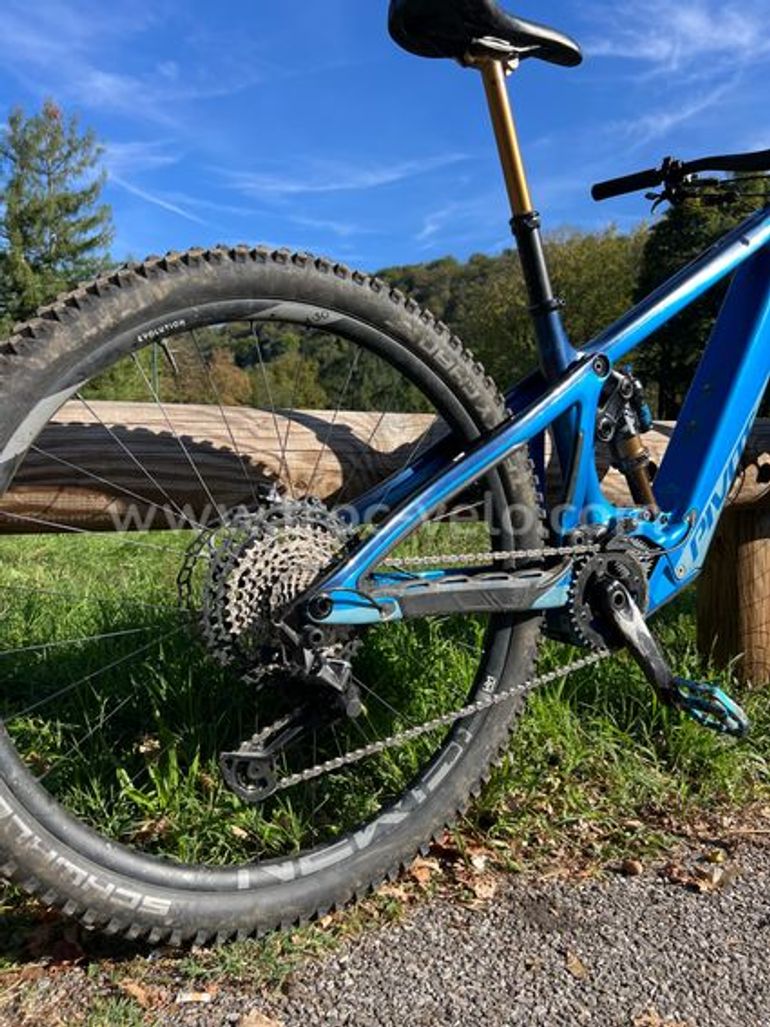 Pivot Pivot Shuttle LT Team XTR 2023