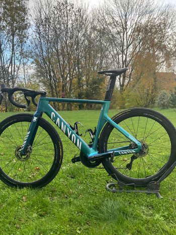 Canyon Aeroad CFR Di2 2024 2024