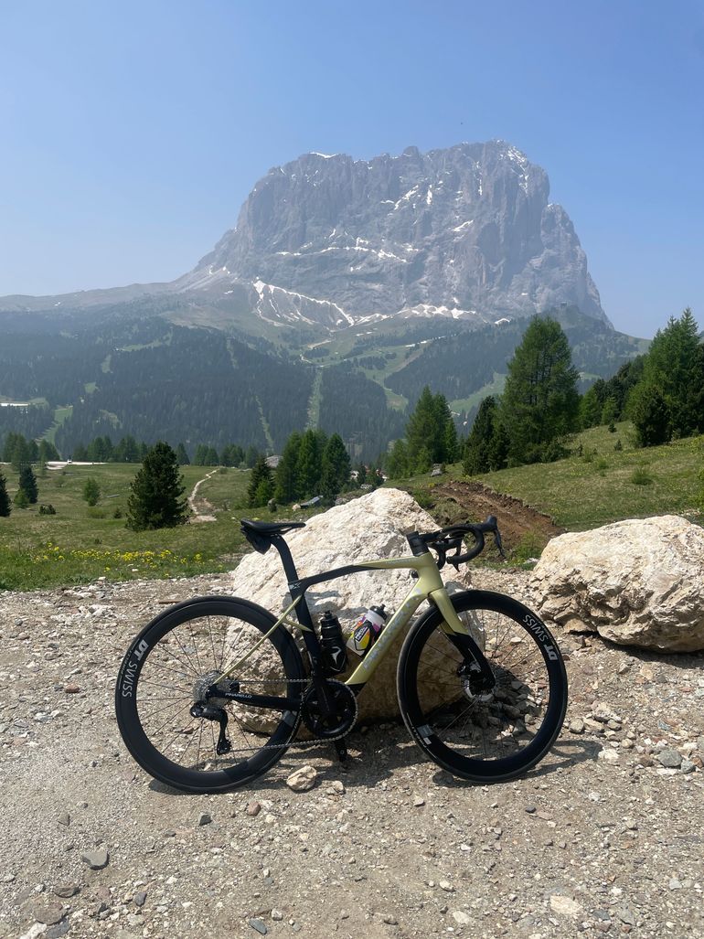 Pinarello X9 Ultegra Di2 2024