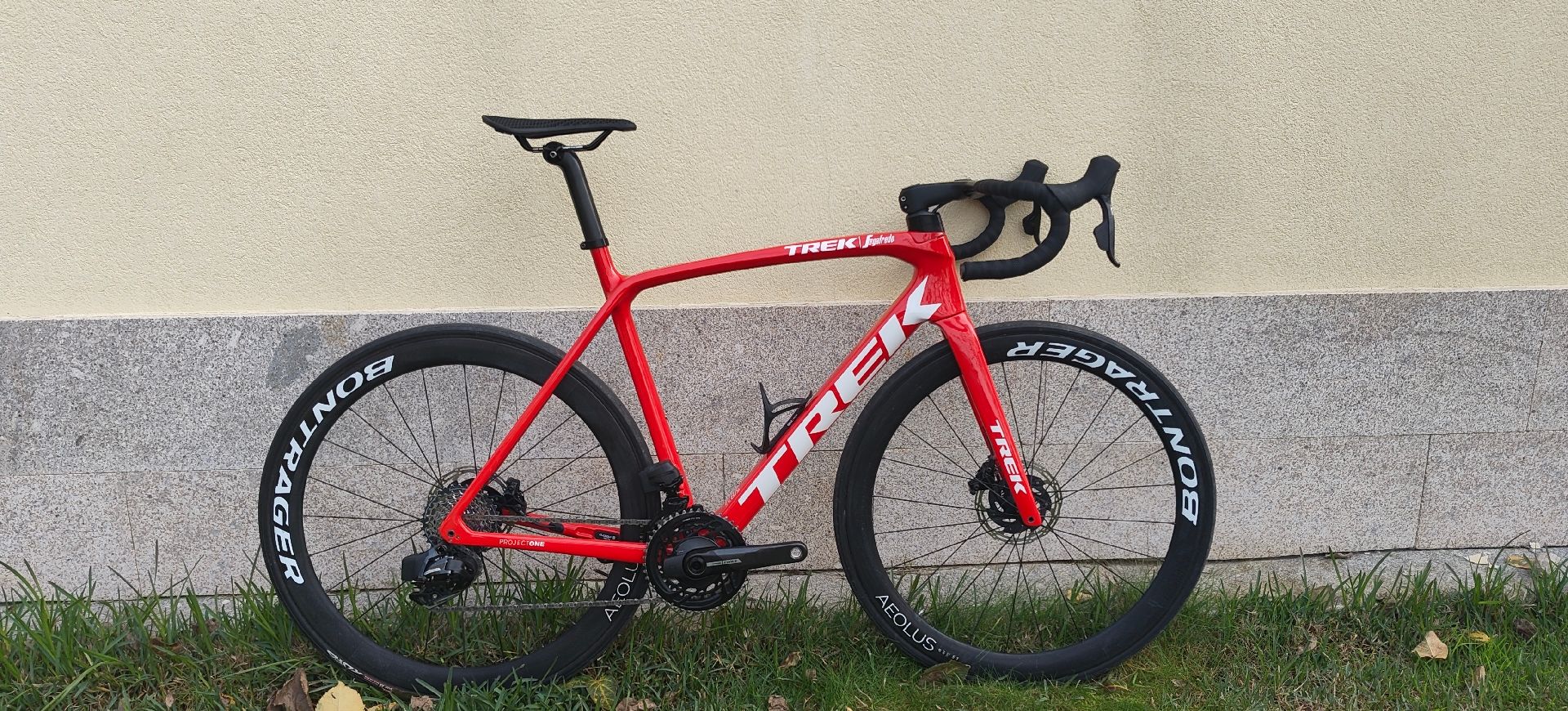 Trek Emonda SRAM Force eTap AXS 2024