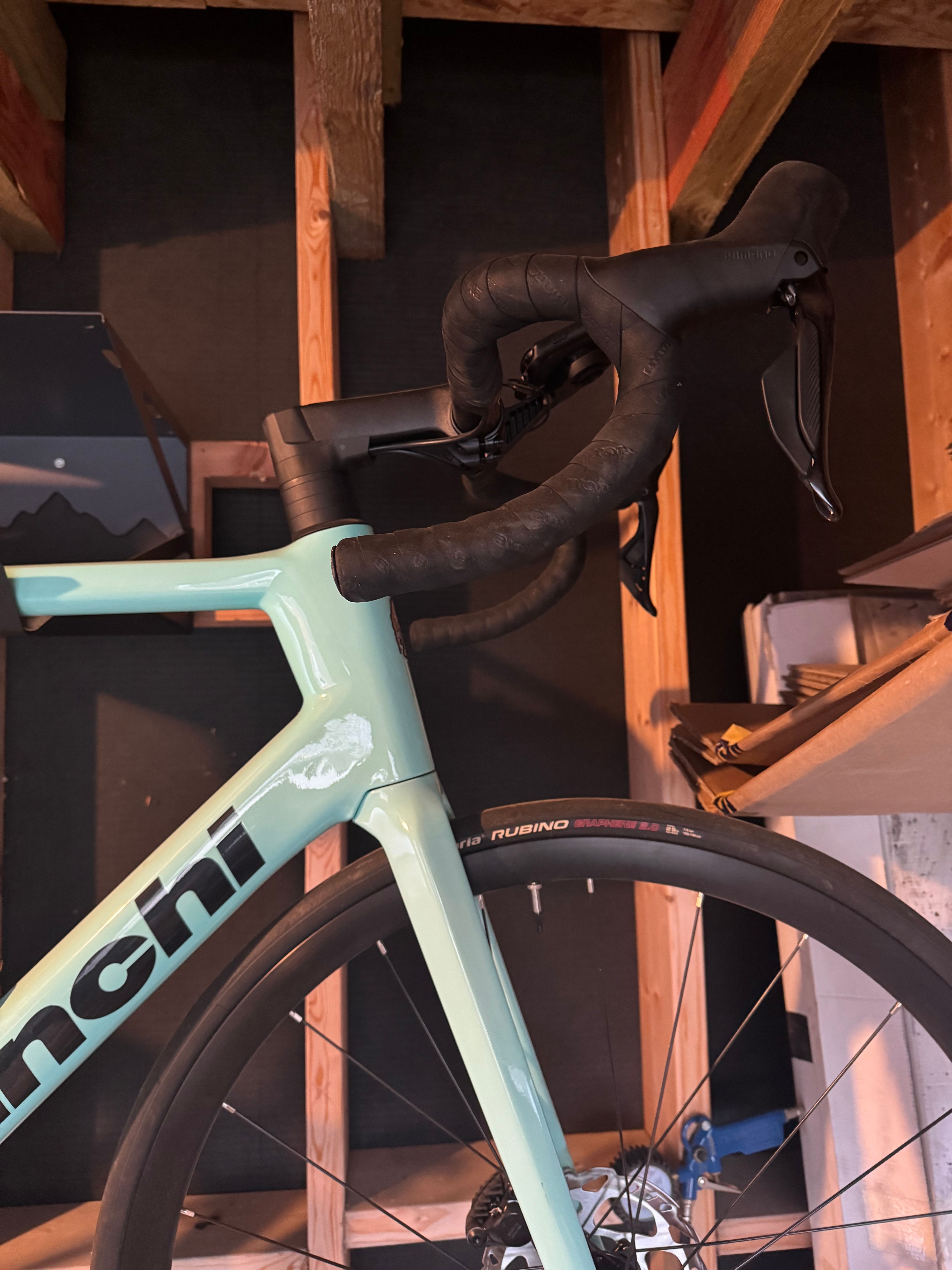Bianchi SPRINT DISC 105 Di2 50/34 VR30 2024