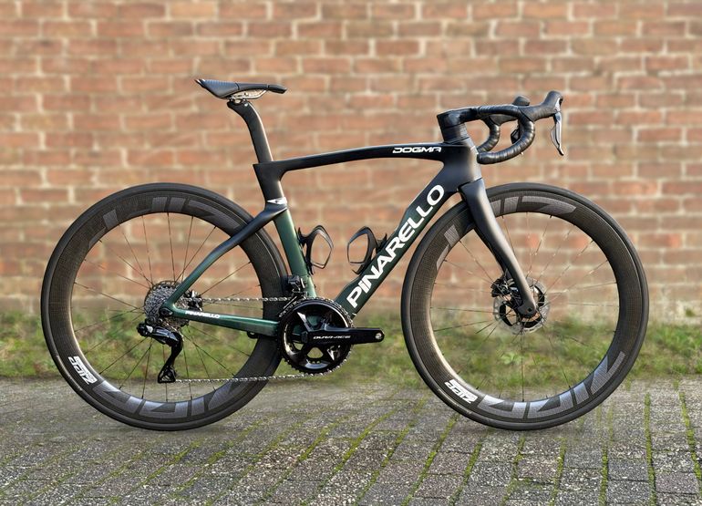 Pinarello DOGMA F DURA ACE Di2 2024 2024
