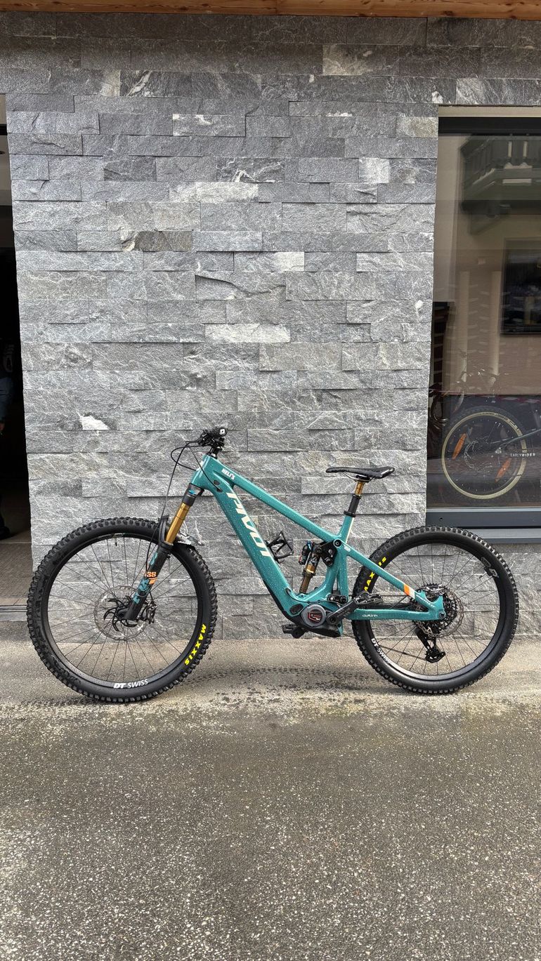 Pivot SHUTTLE LT Pro X0 Eagle Transmission 2025 2025