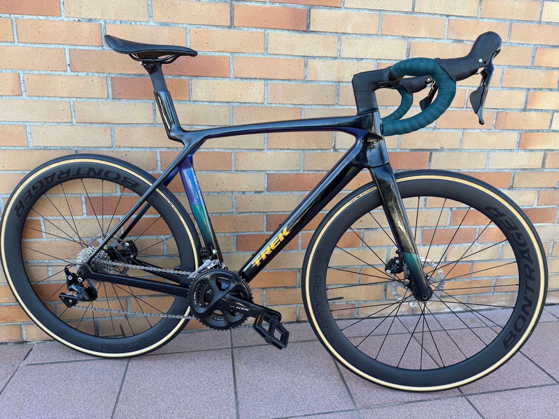 Trek Madone Shimano 105 2026