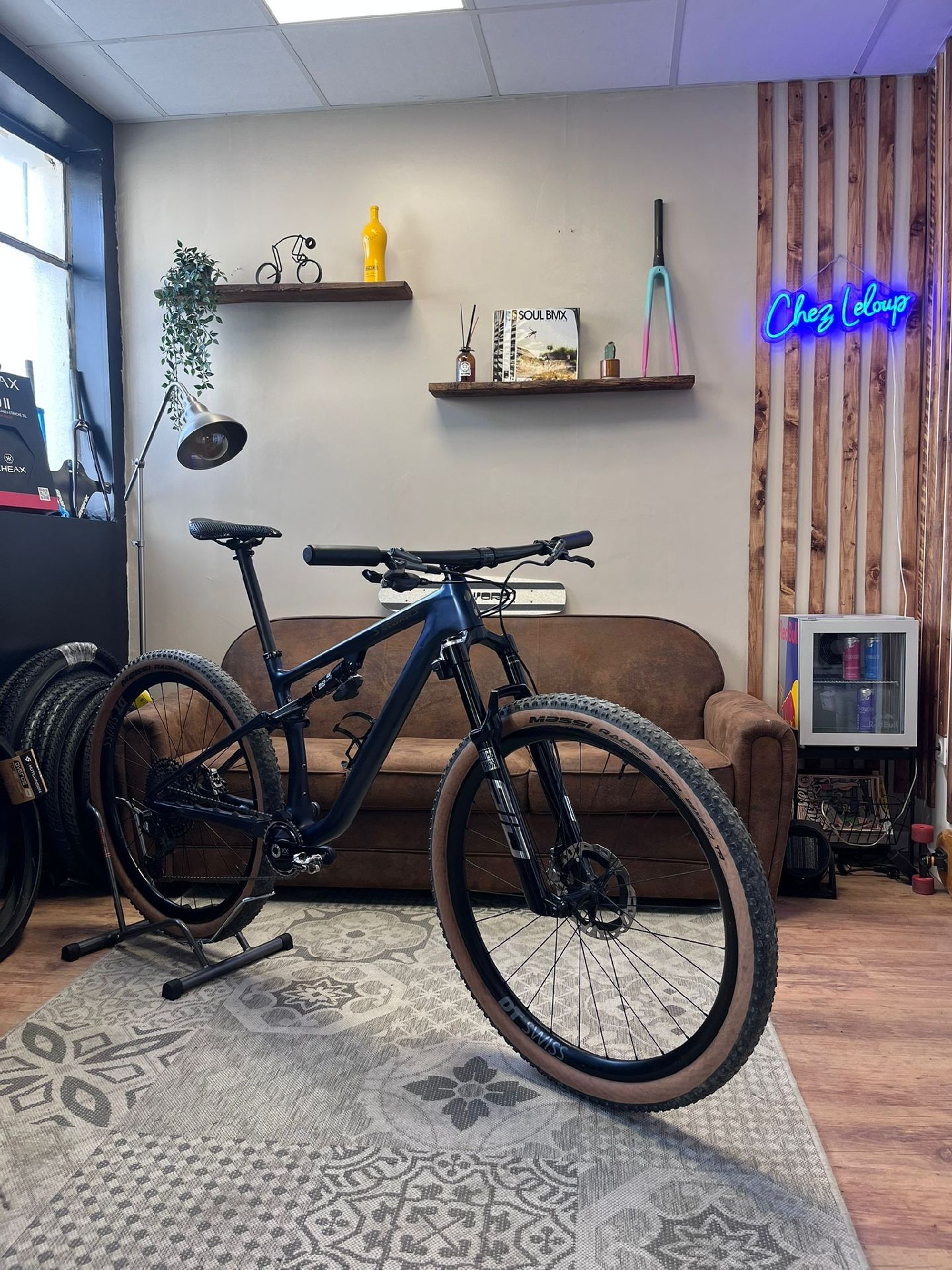 sworks Epic Evo Flight Attendant 2024